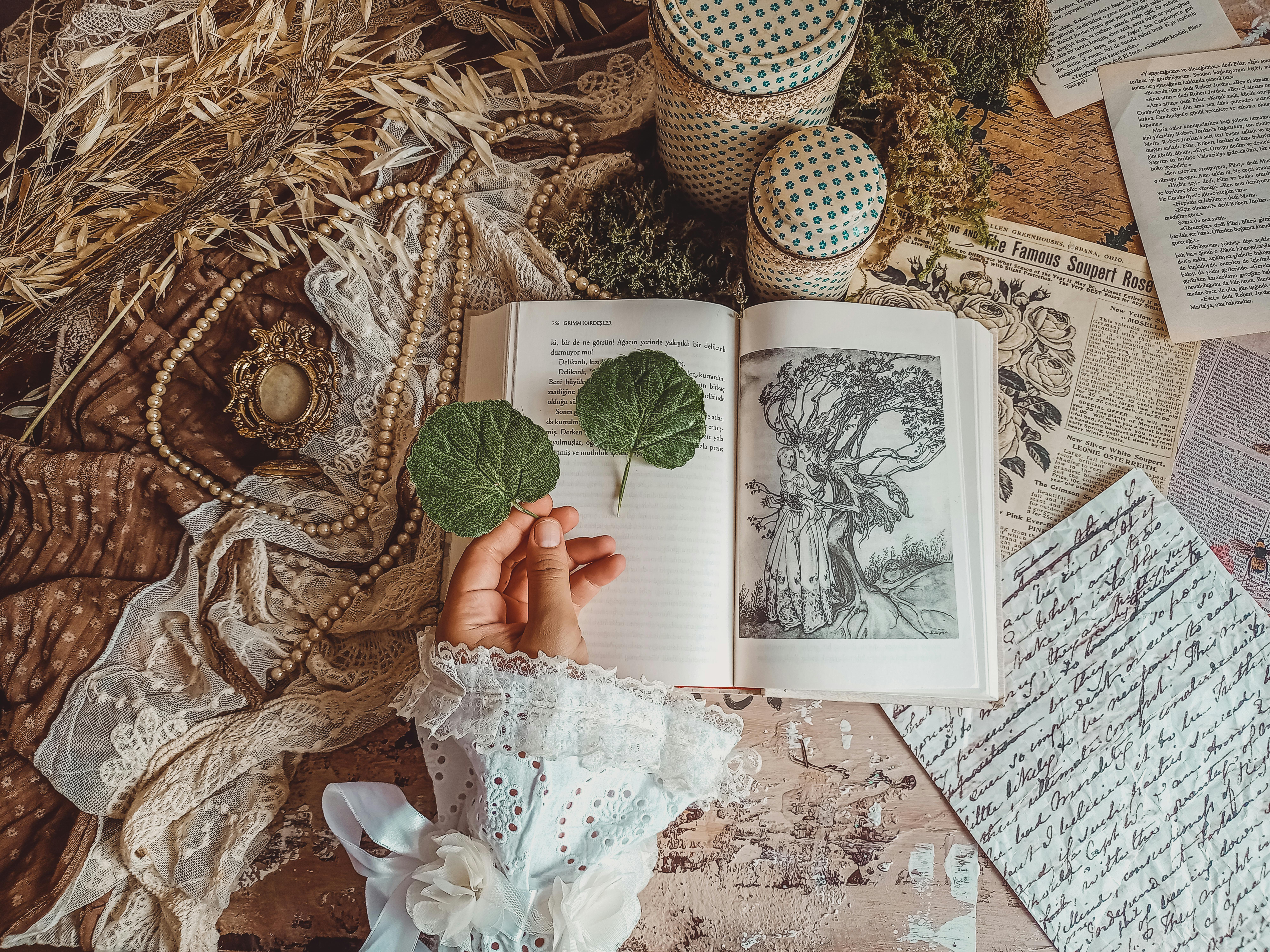 20,000+ Best Book Aesthetic Photos · 100% Free Download · Pexels Stock ...