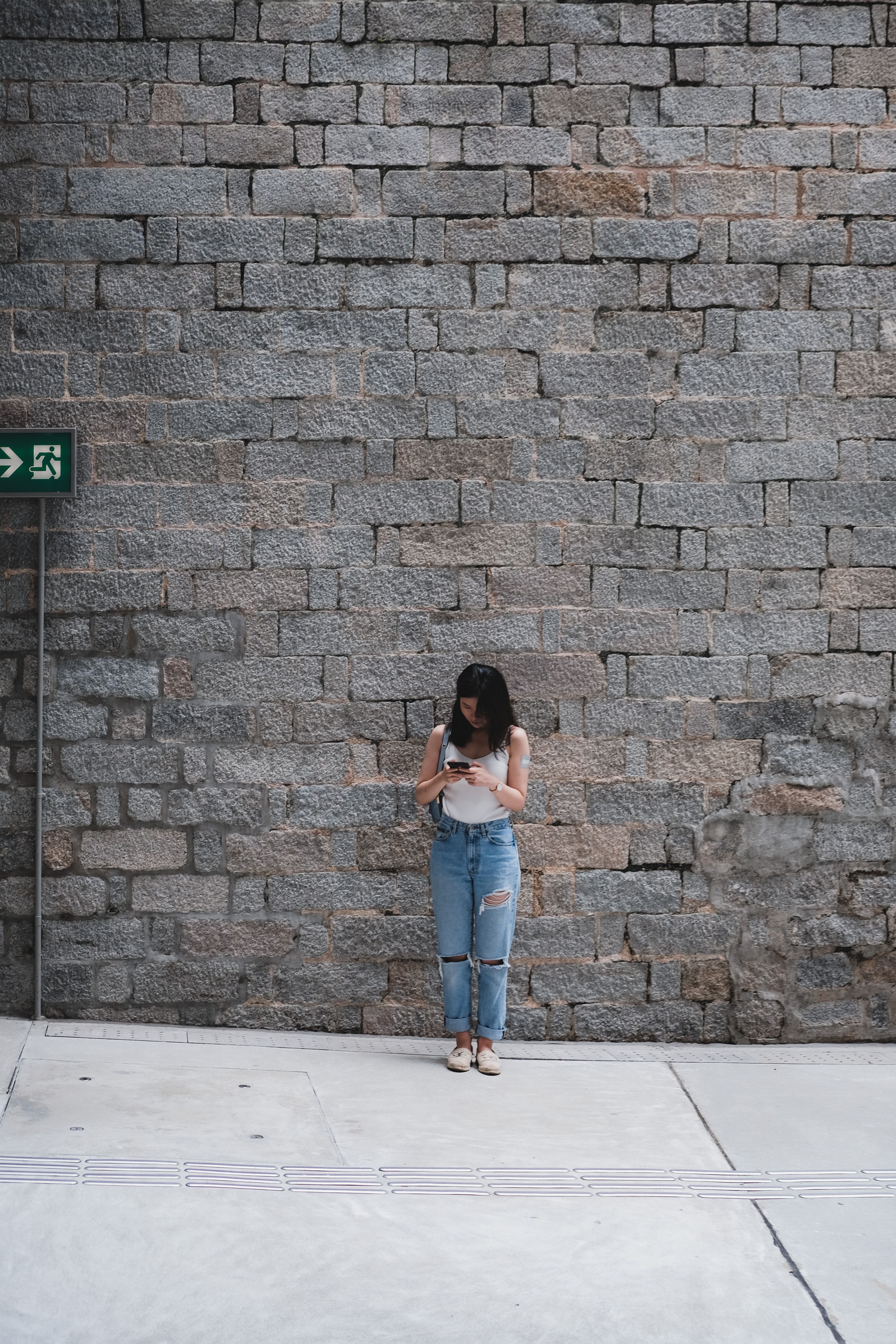 400,000+ Best People Waiting In Line Photos · 100% Free Download ...