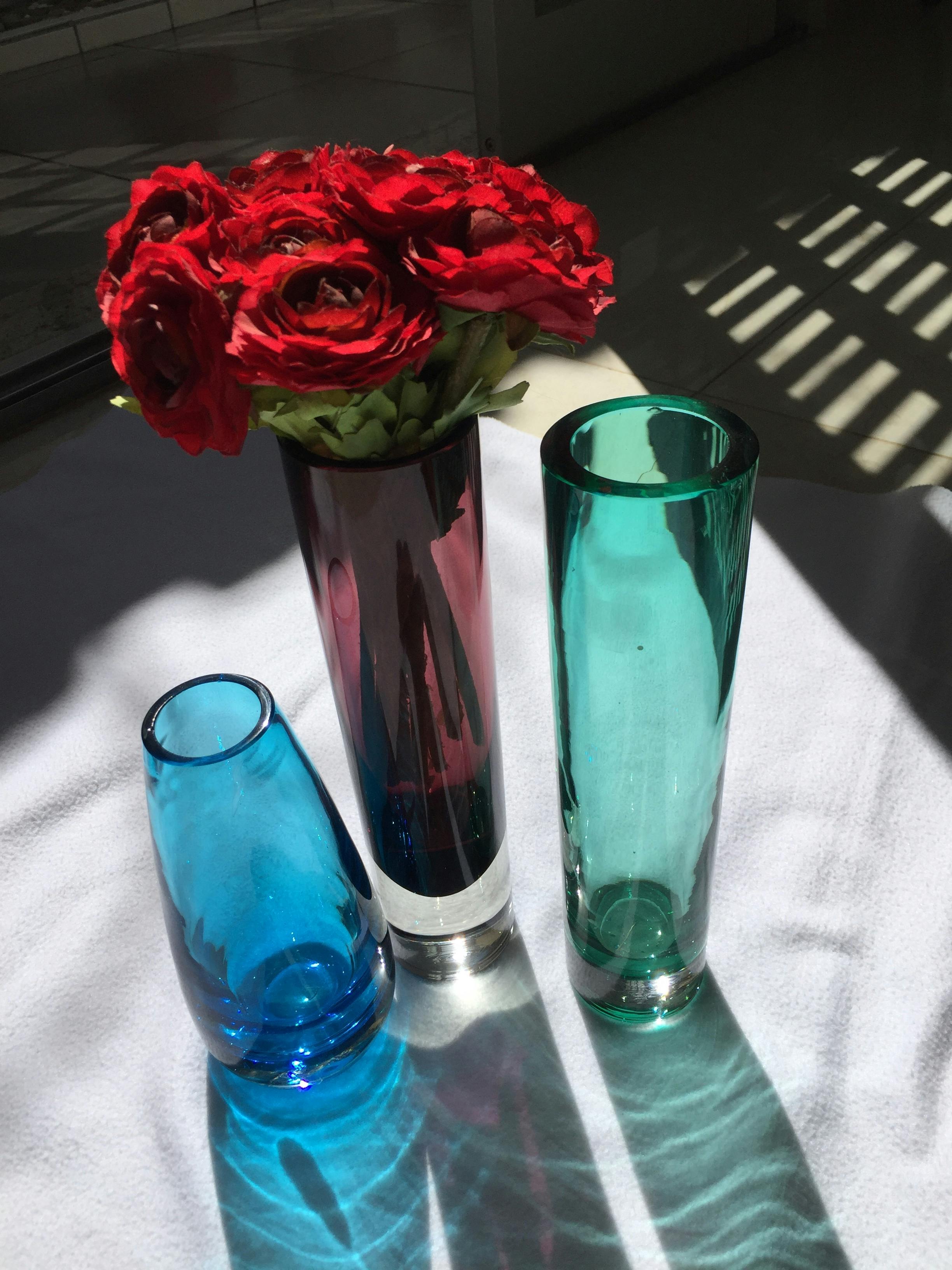 Photograph of Red Roses in a Red Glass Vase · Free Stock Photo