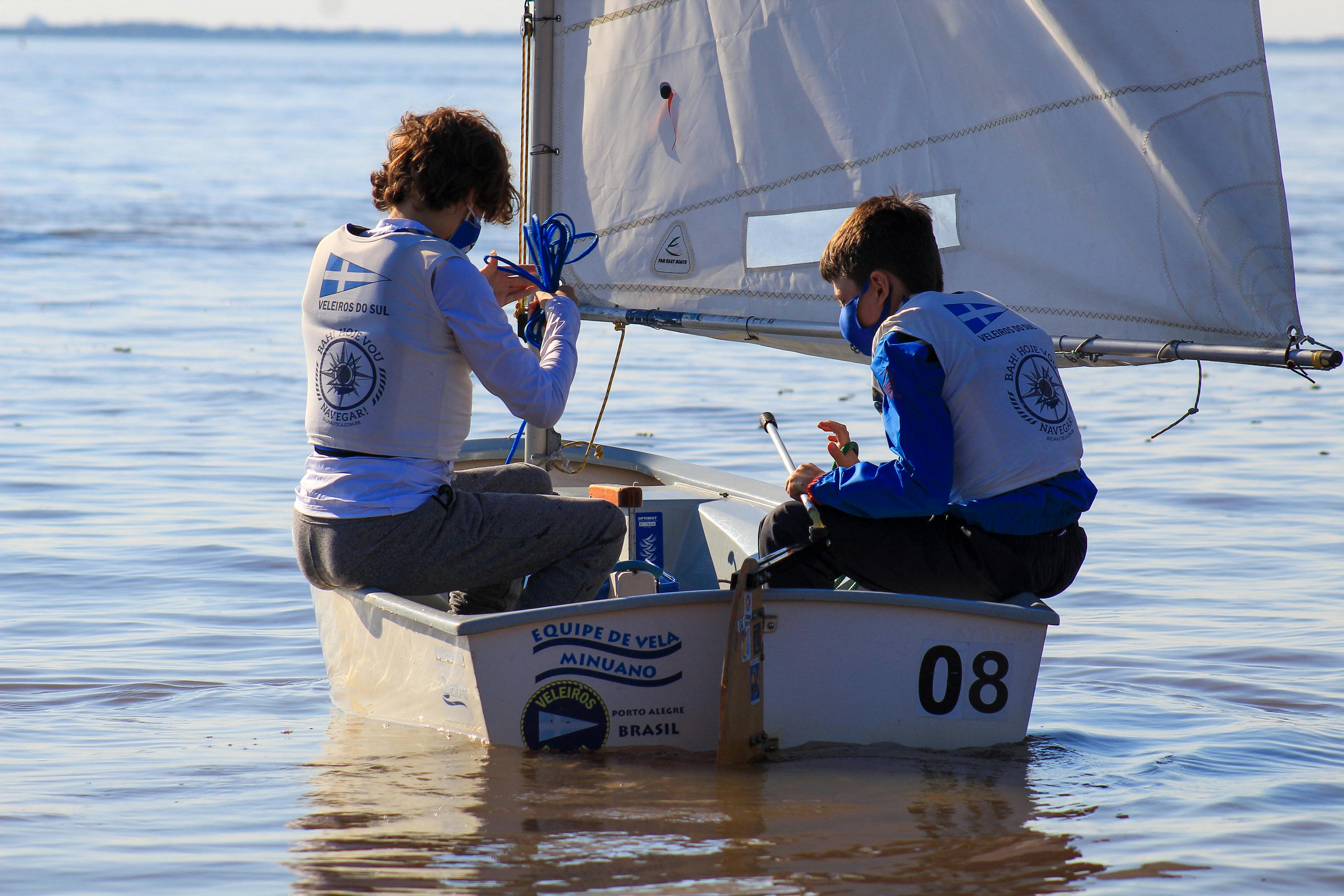 Life Jackets Photos, Download The BEST Free Life Jackets Stock Photos ...