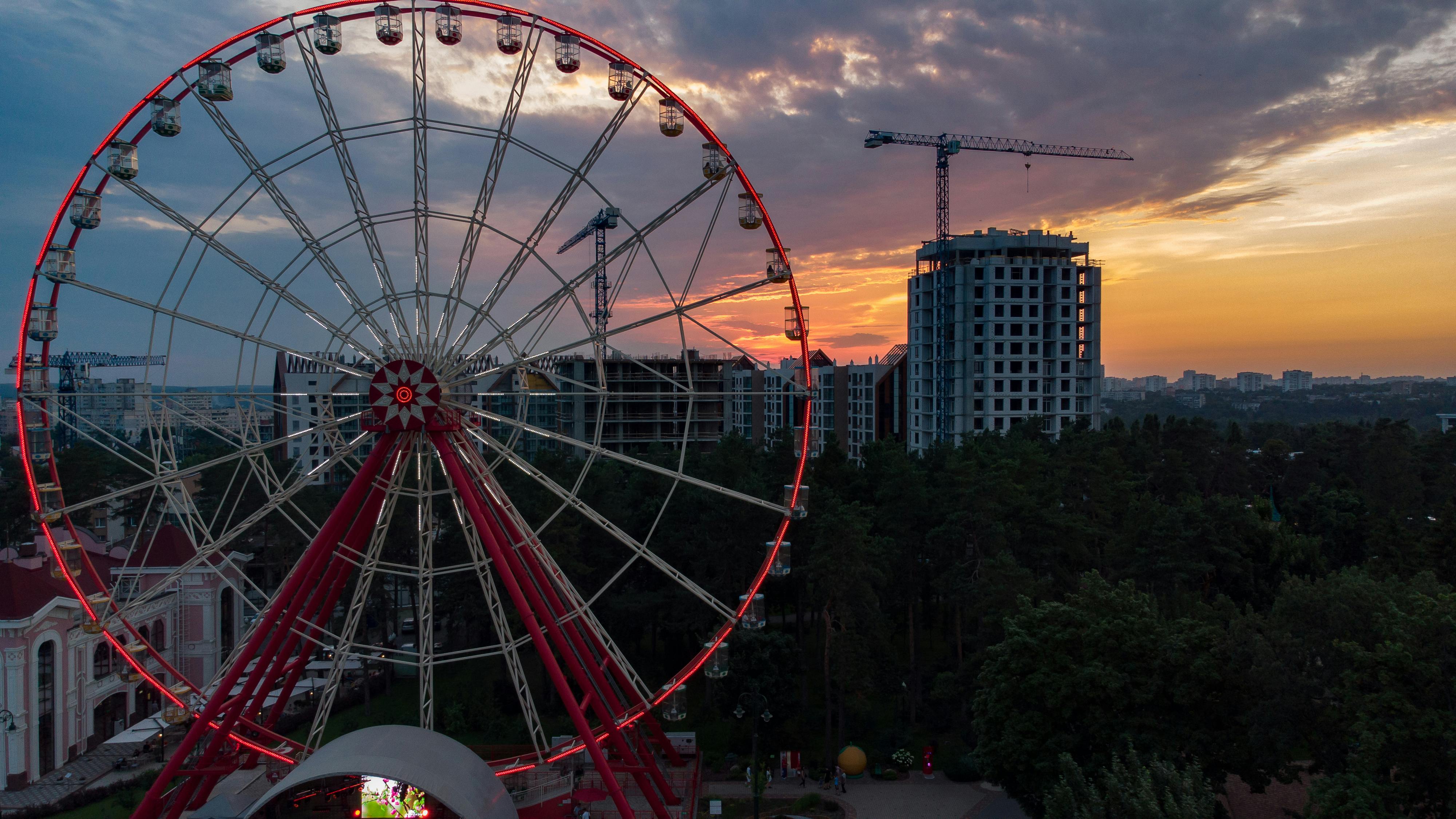 A Red Ferris Wheel · Free Stock Photo