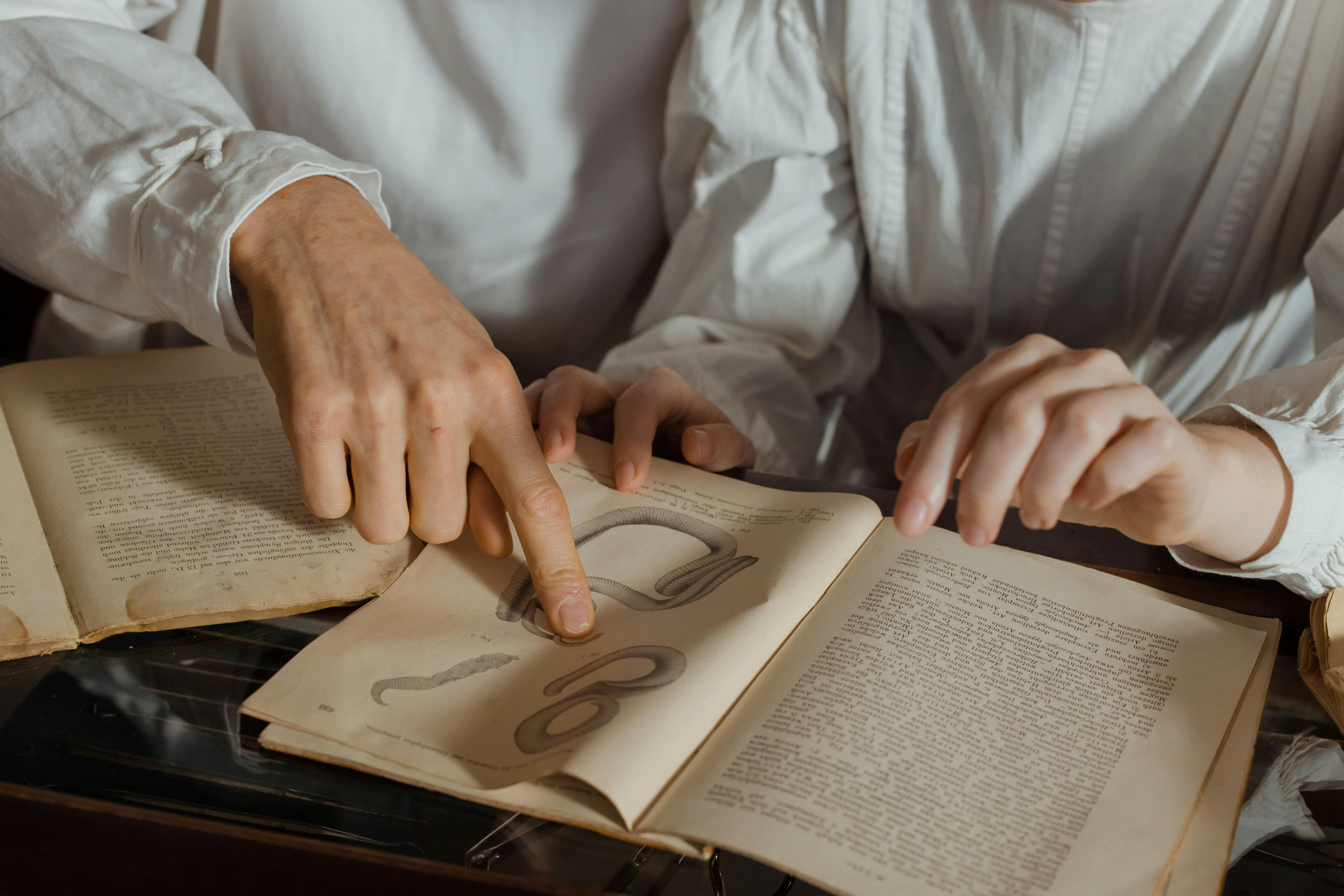 Close-Up Photo of Left Hand · Free Stock Photo