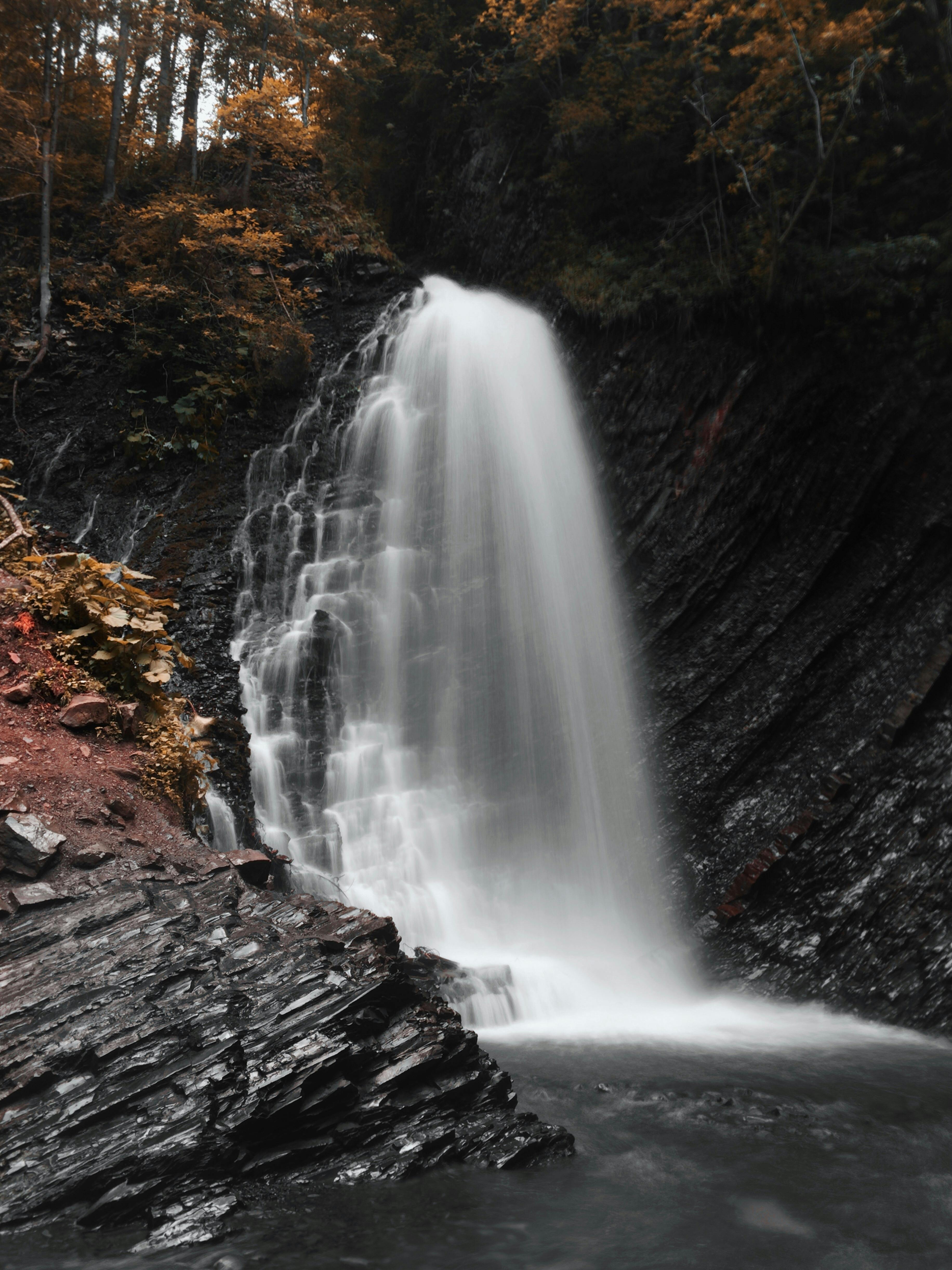 Waterfalls · Free Stock Photo