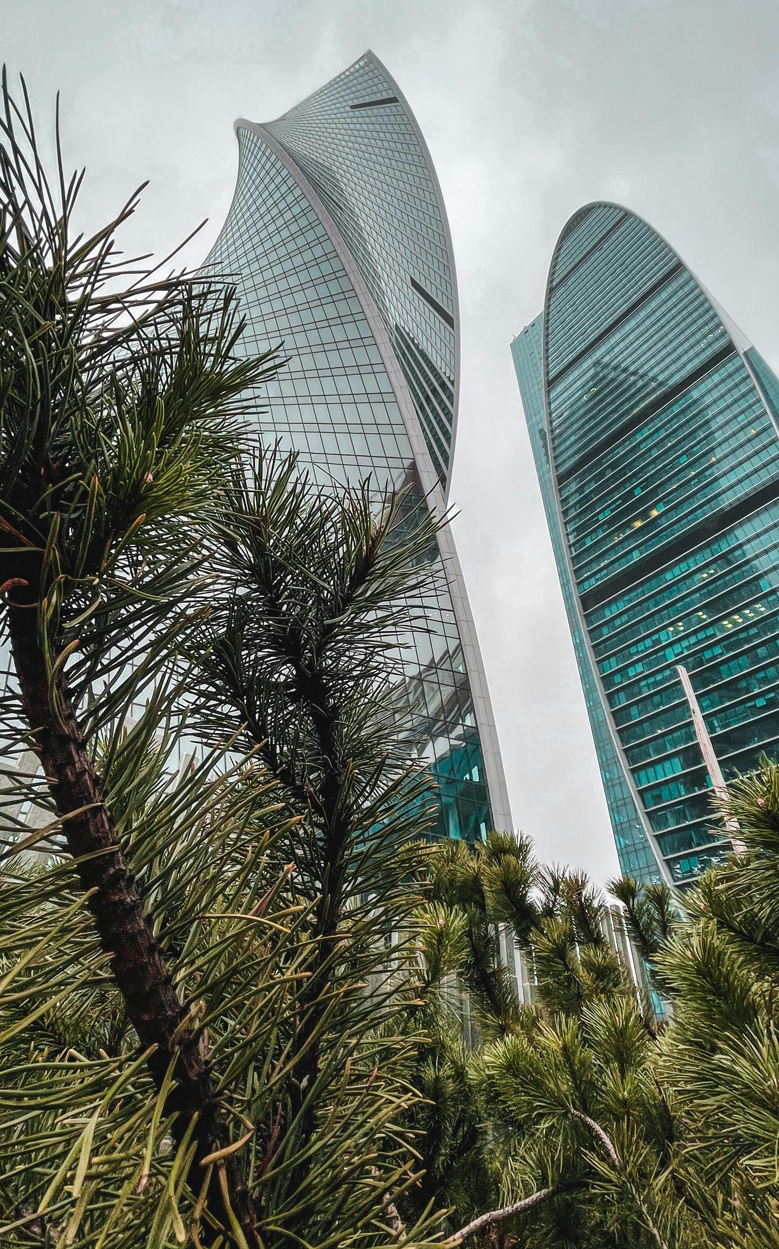 Low Angle View of High Rise Building · Free Stock Photo
