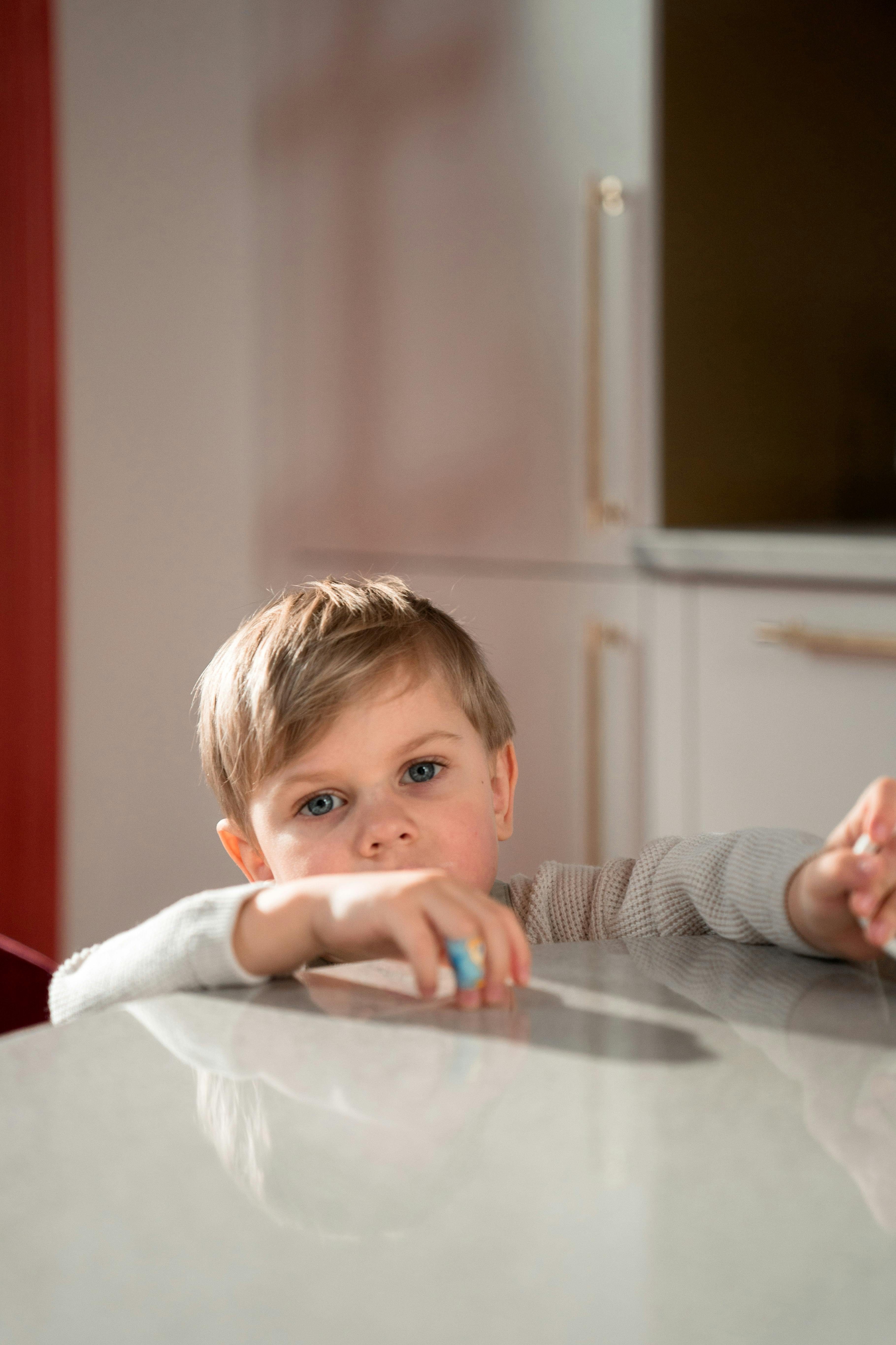 Little Boy Standing Photos, Download The BEST Free Little Boy Standing ...