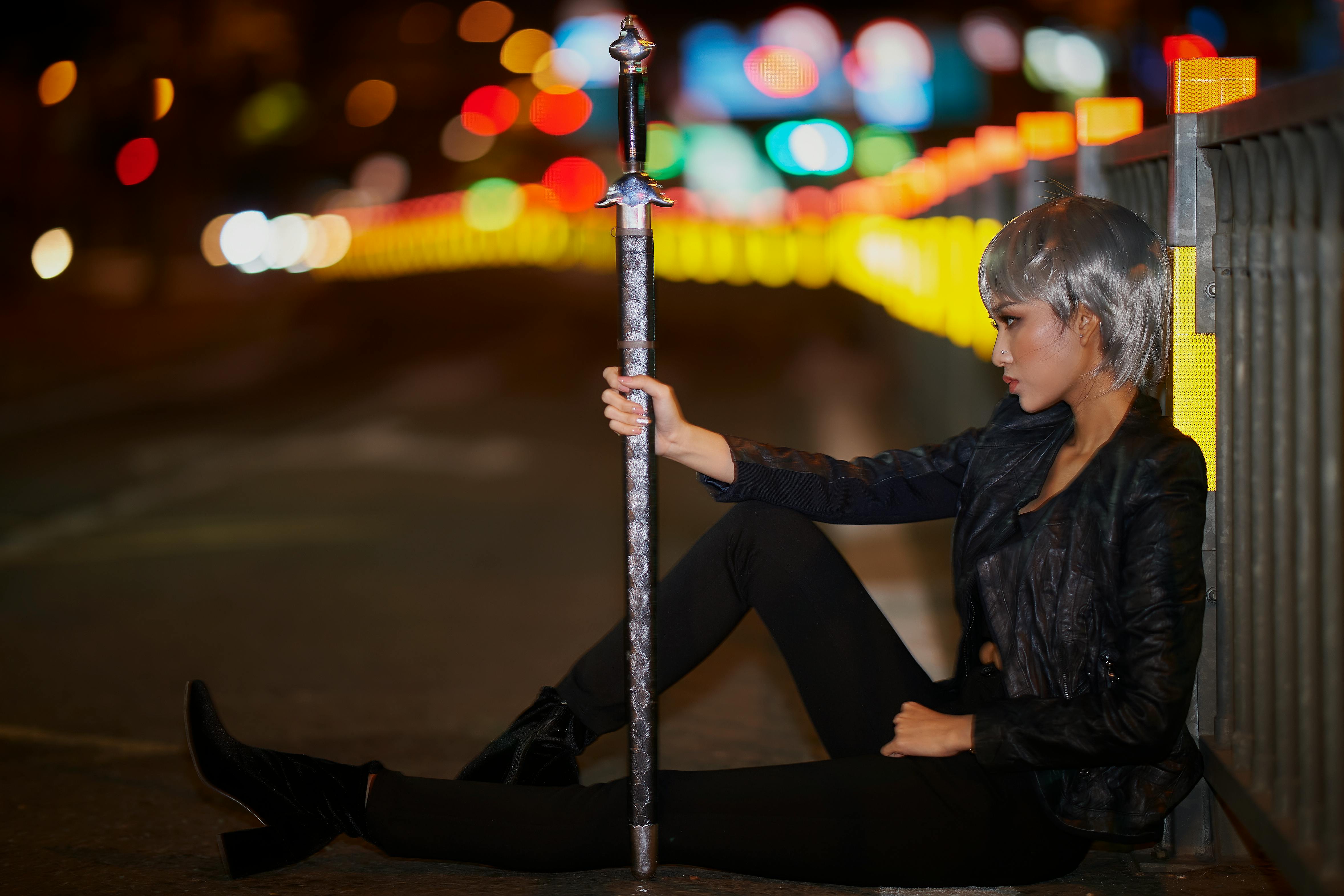 Guts Sitting With Sword Photos, Download The BEST Free Guts Sitting ...