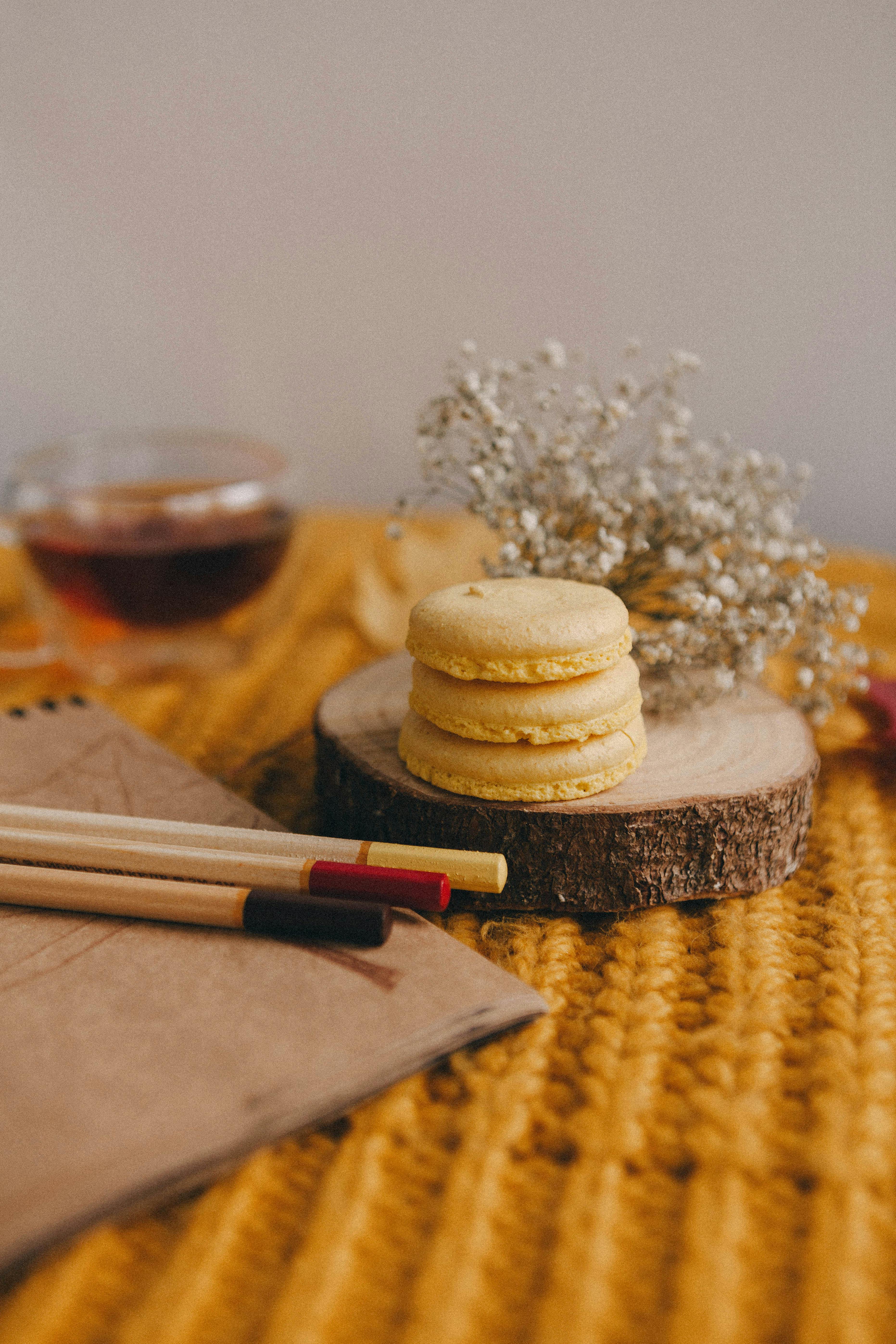 Macaroons On Table Photos, Download The BEST Free Macaroons On Table ...