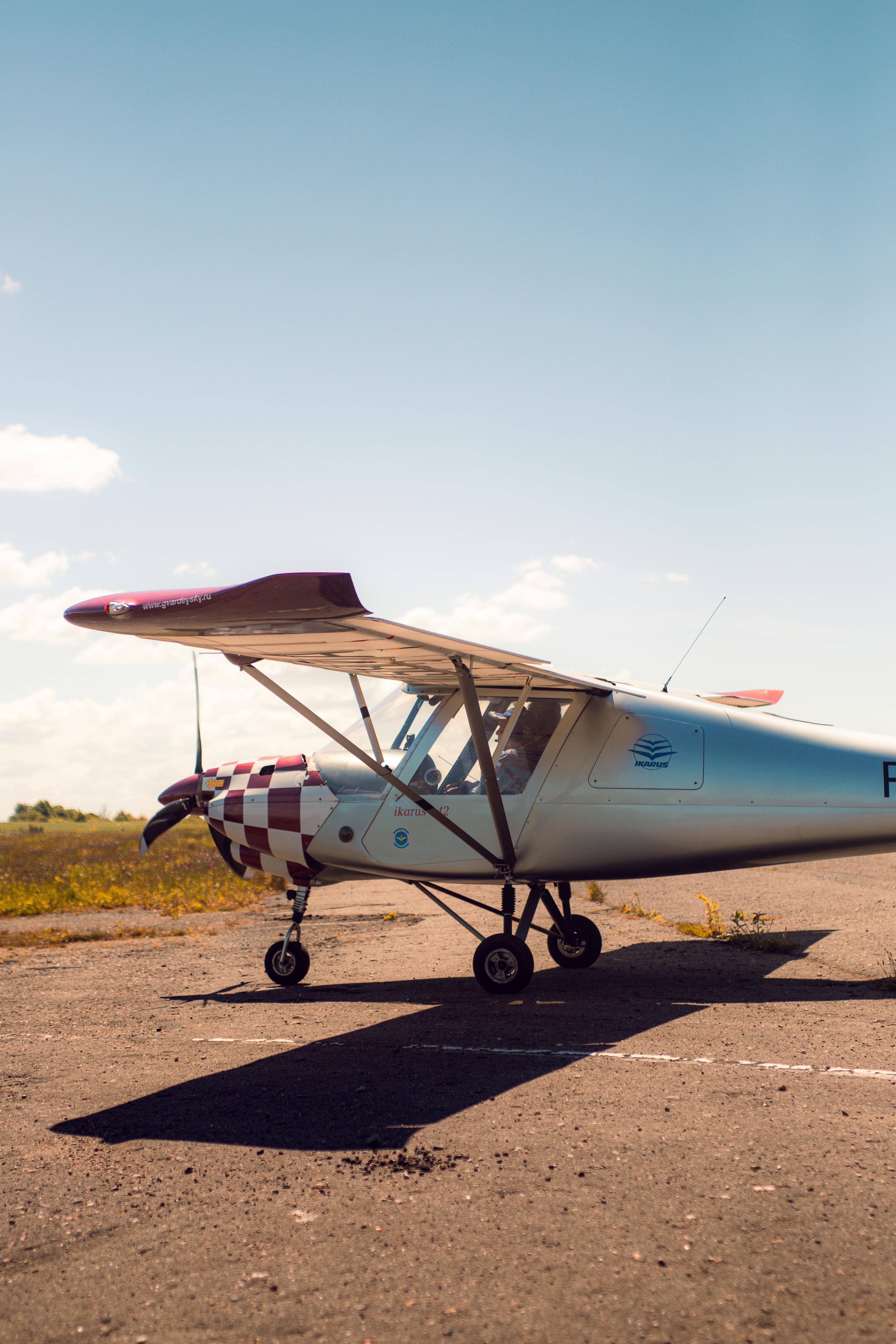 An Airplane Wing in the Sky · Free Stock Photo
