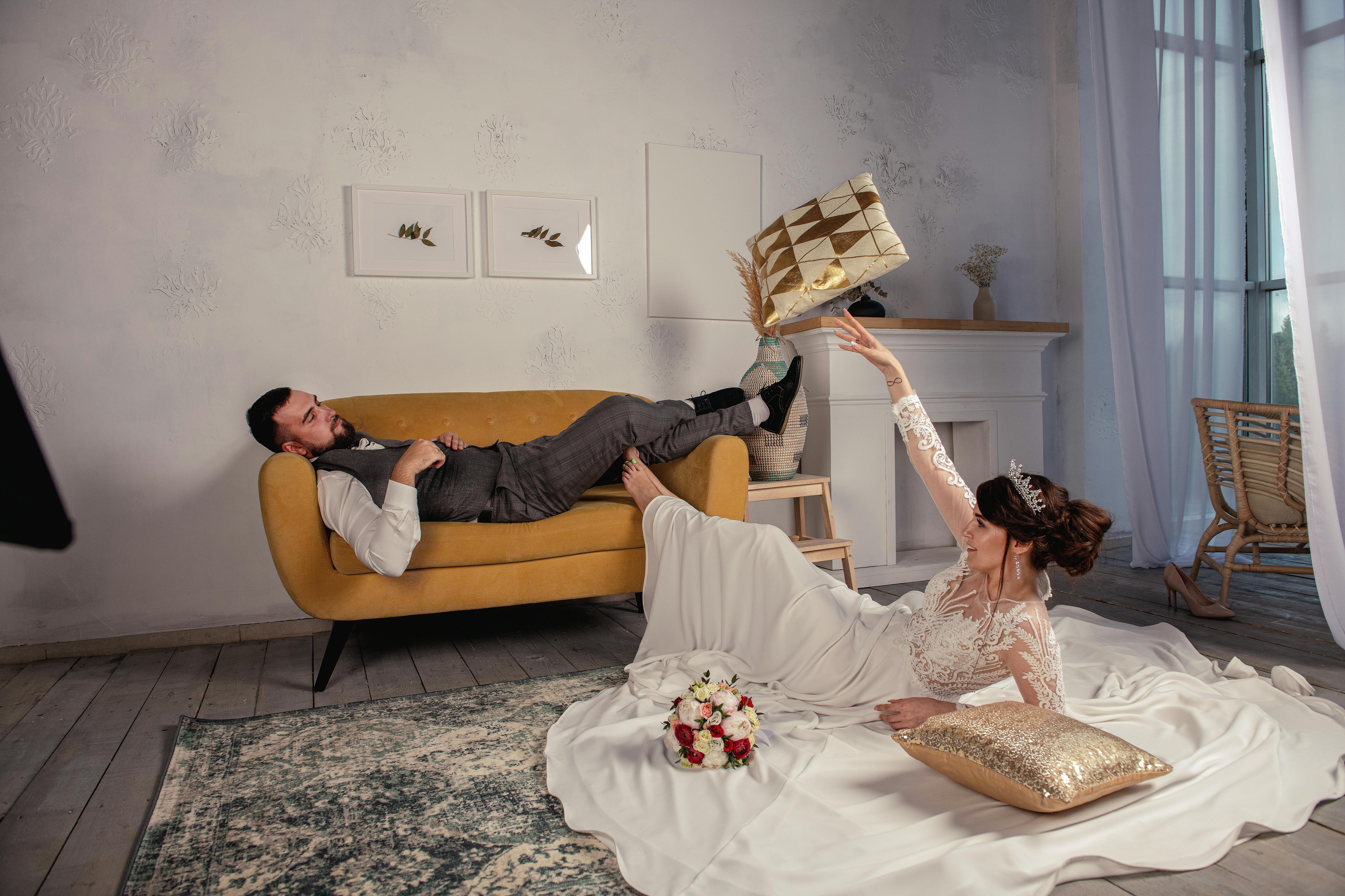 Wedding Photography of a Romantic Couple · Free Stock Photo