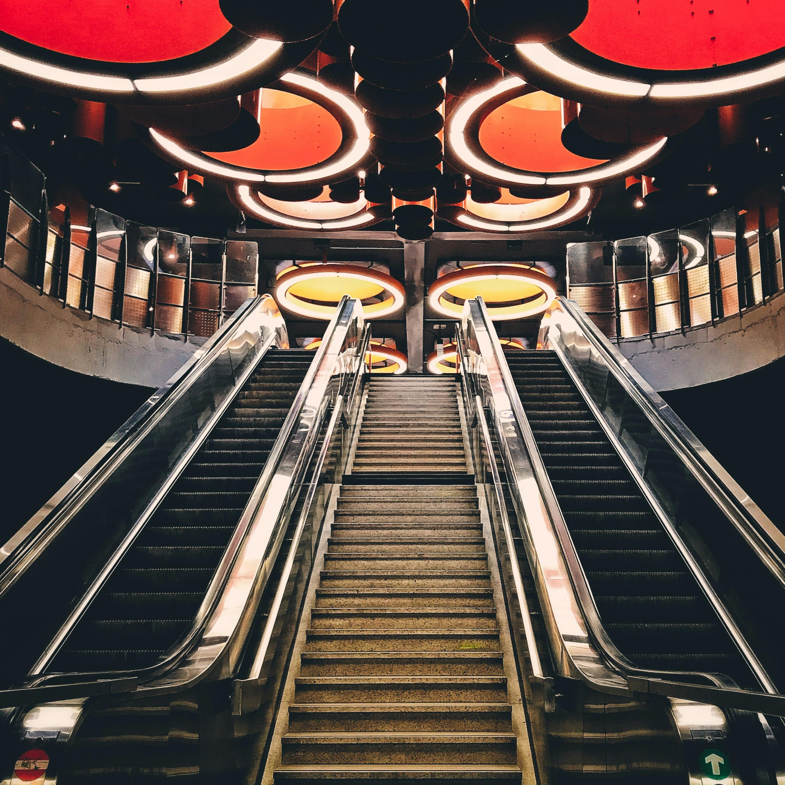 Escalator Photos, Download The BEST Free Escalator Stock Photos & HD Images