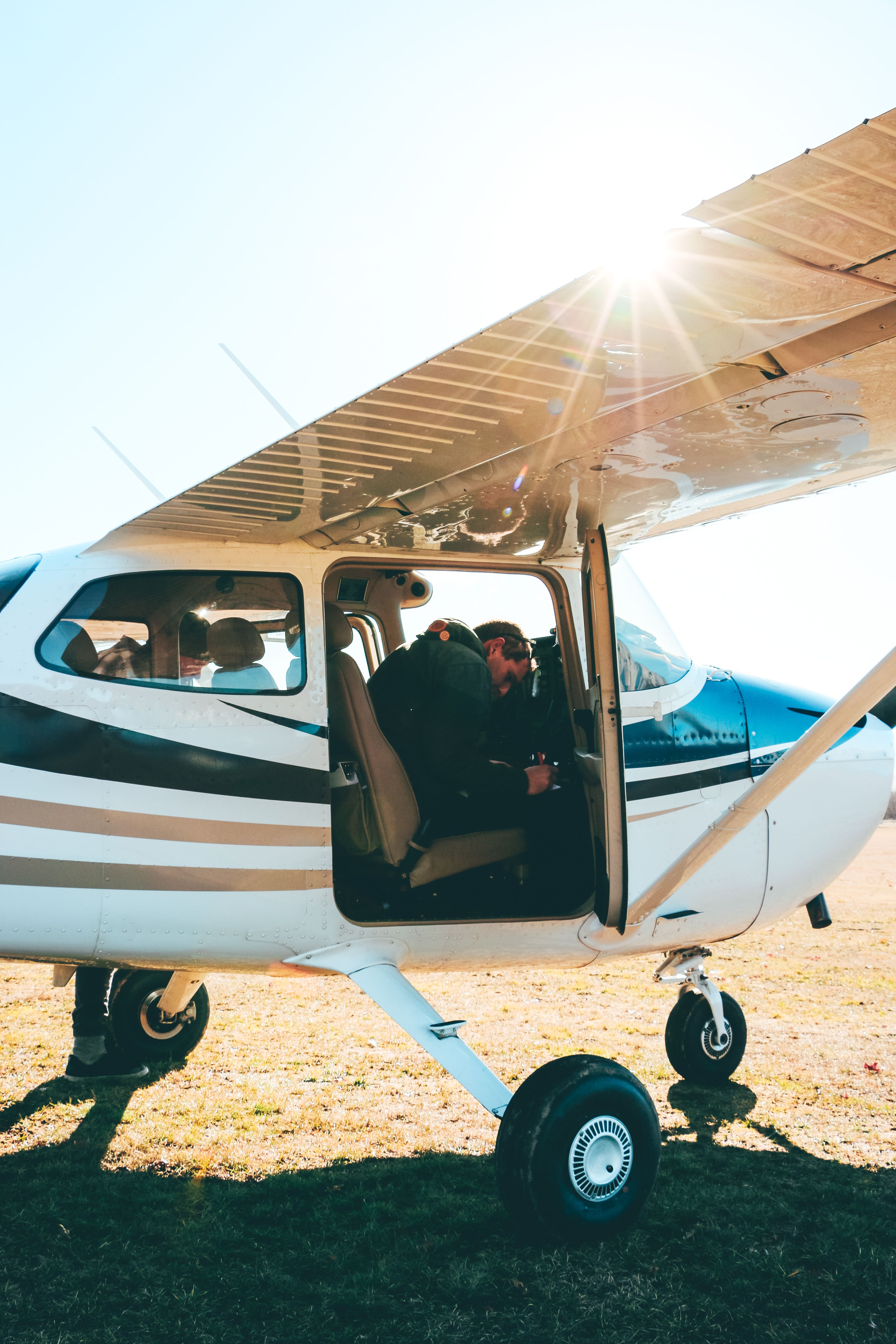 428+ Best Free Pilots Stock Photos & Images · 100% Royalty-Free HD ...