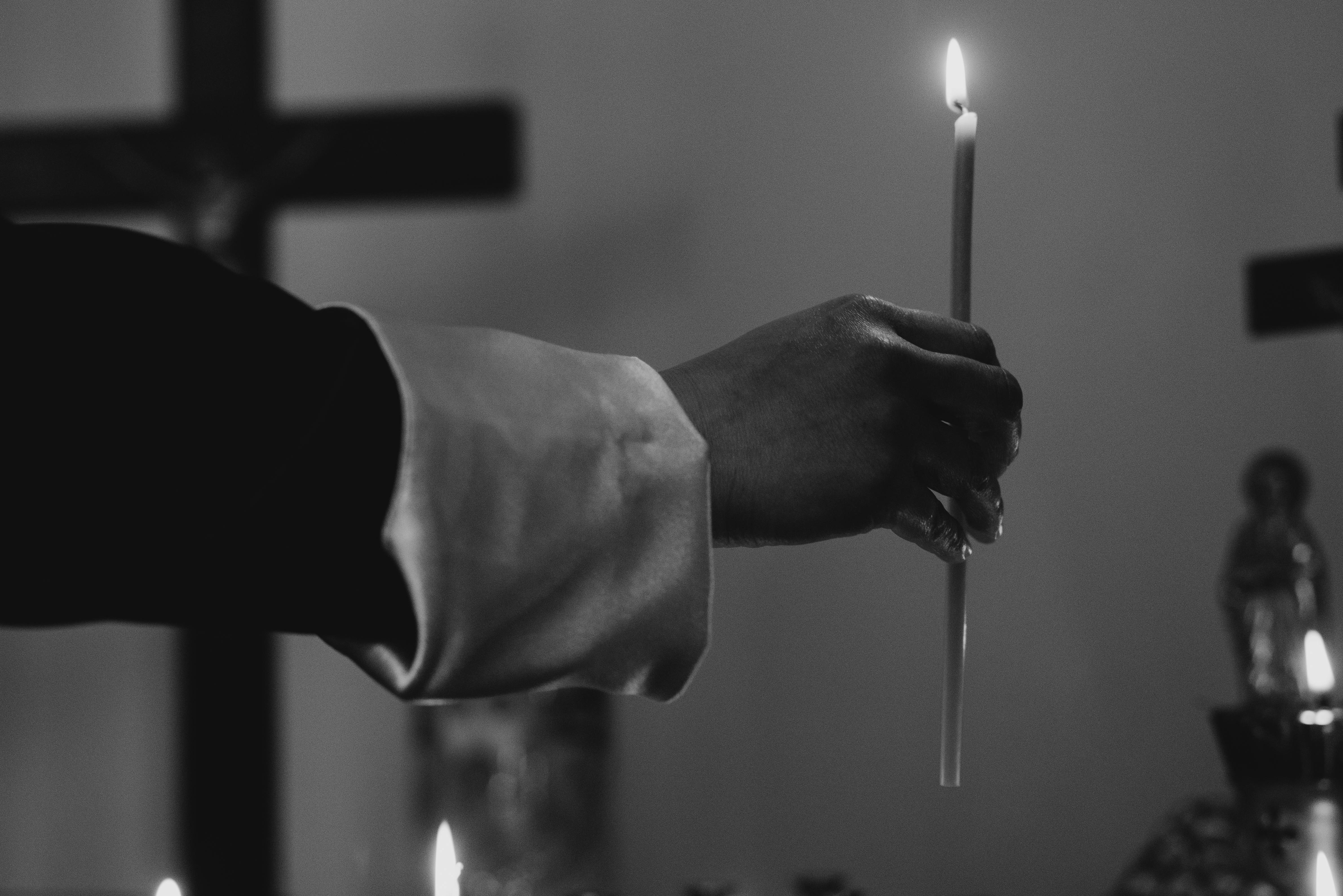 Communion With Cross Background Photos, Download The BEST Free ...