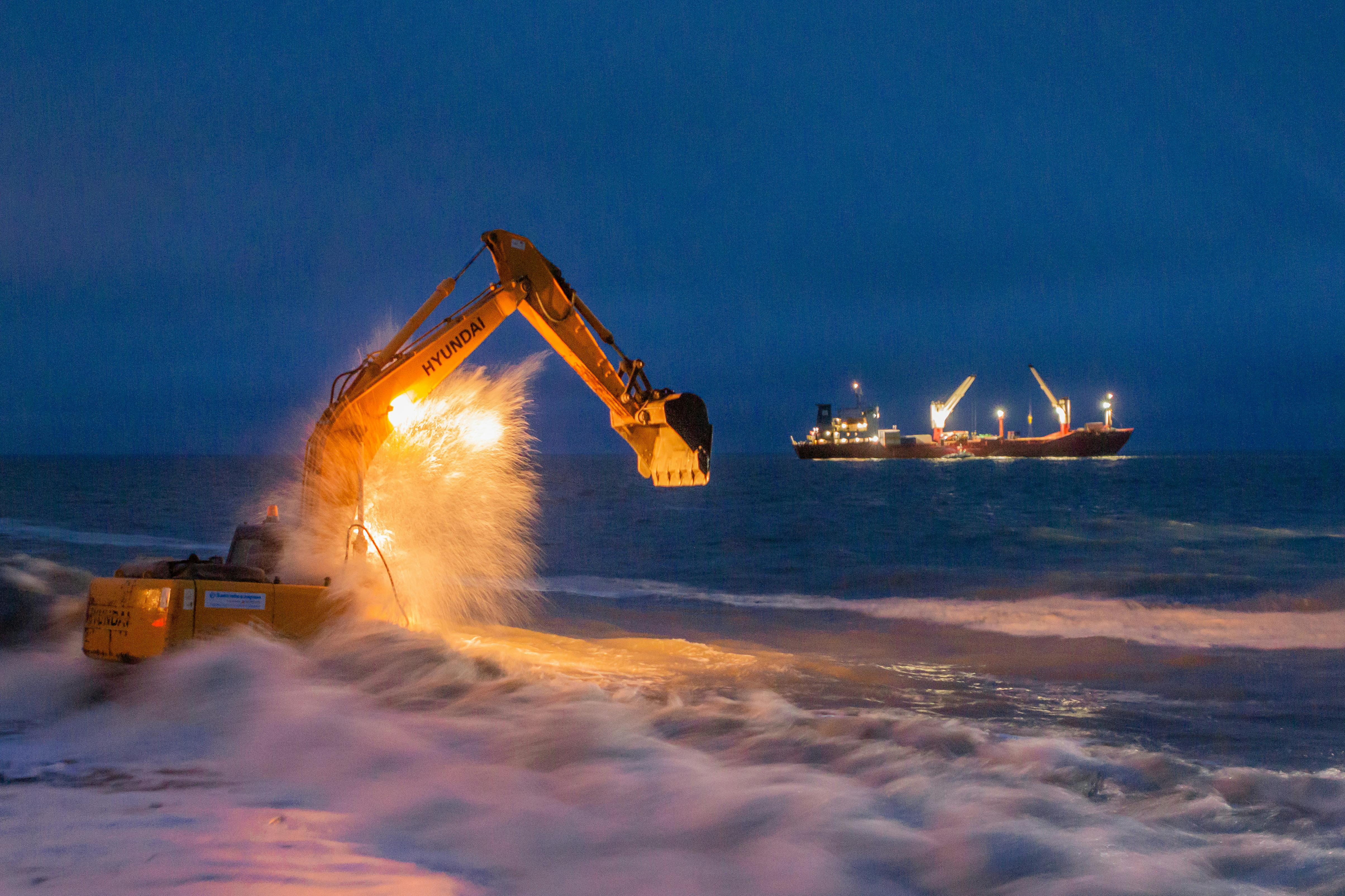 Dig Ship Photos, Download The BEST Free Dig Ship Stock Photos & HD Images