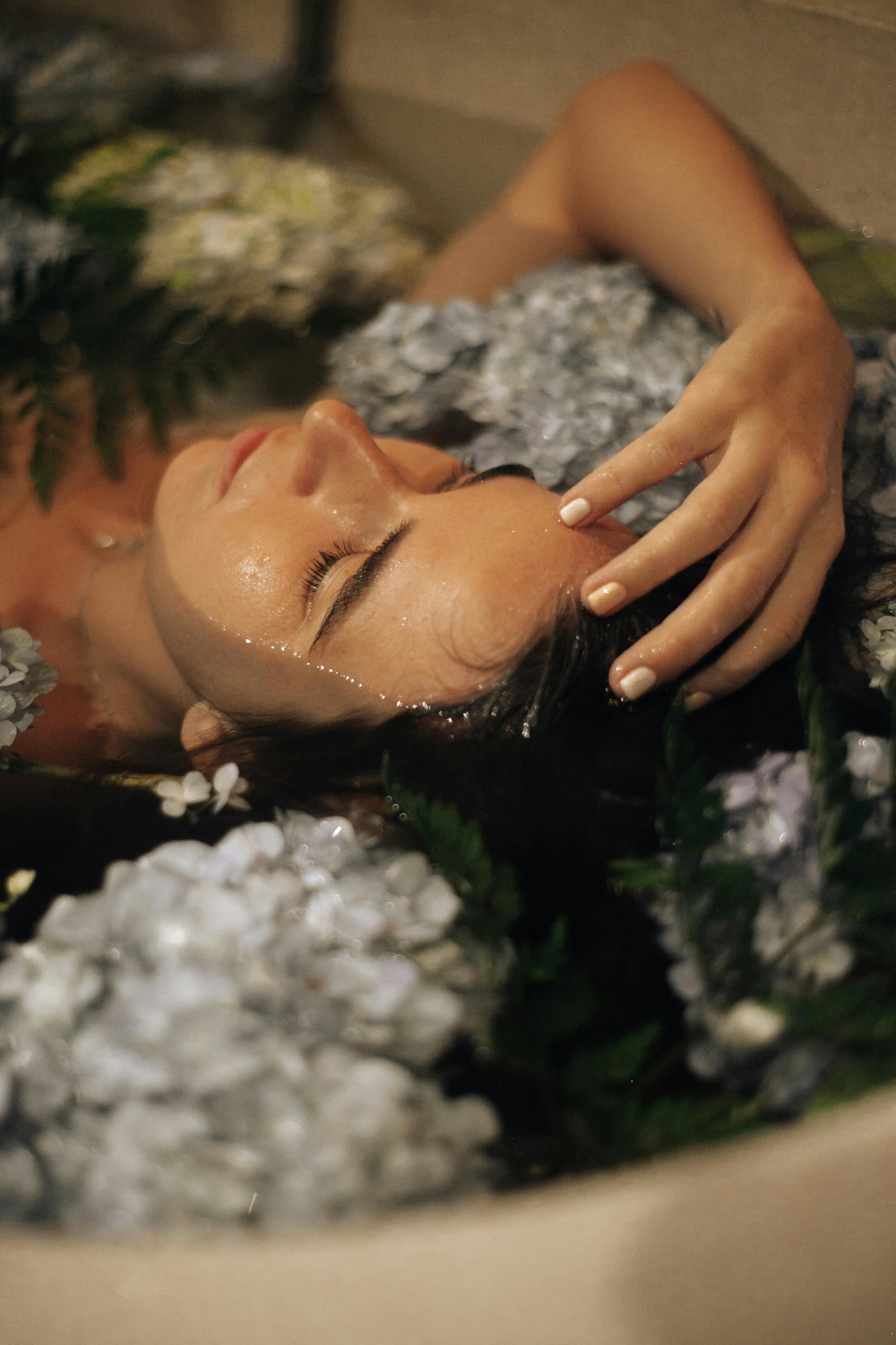 Bath With Flowers Photos, Download The BEST Free Bath With Flowers ...