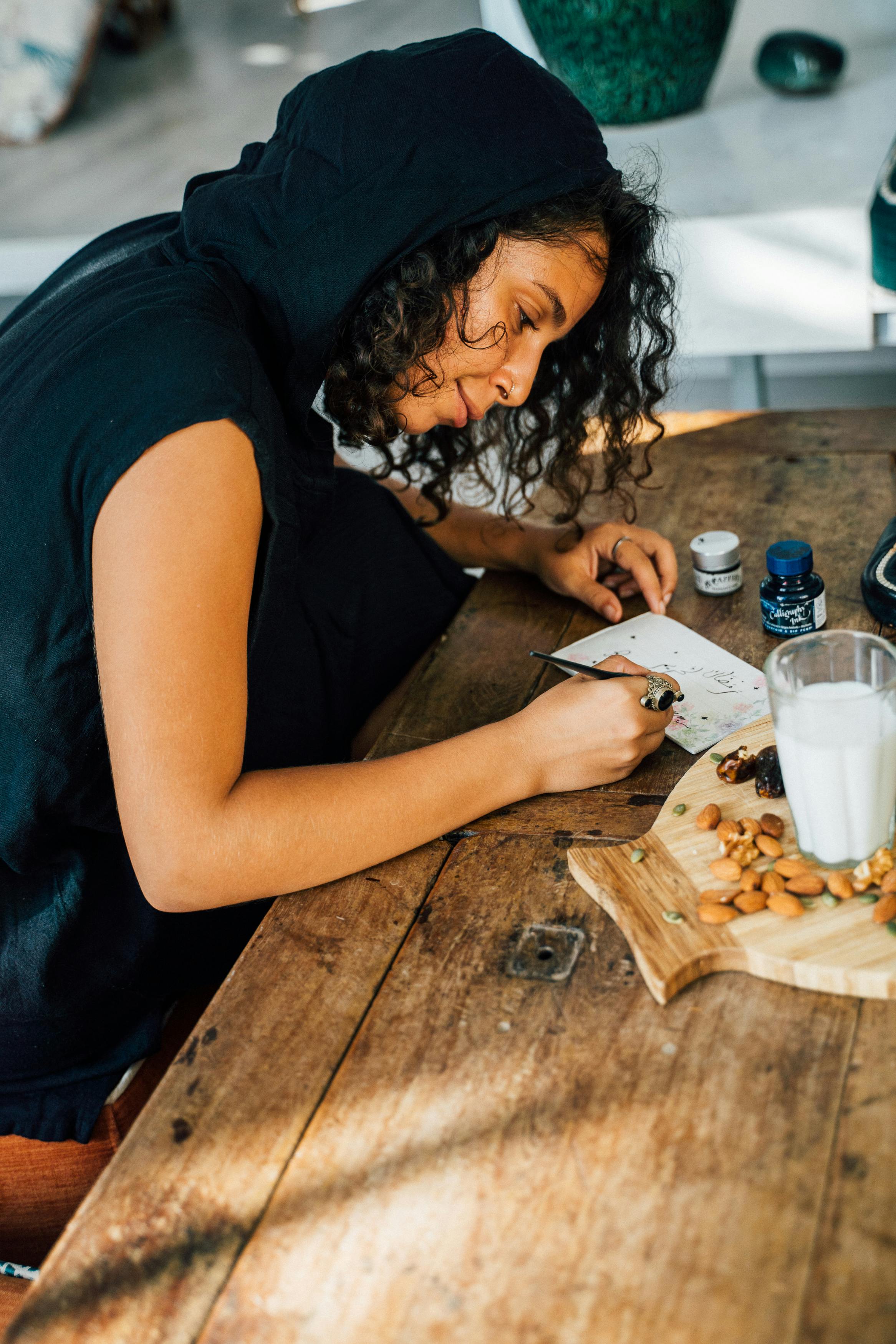 Top Down Shot Table With Lapops Photos, Download The BEST Free Top Down ...