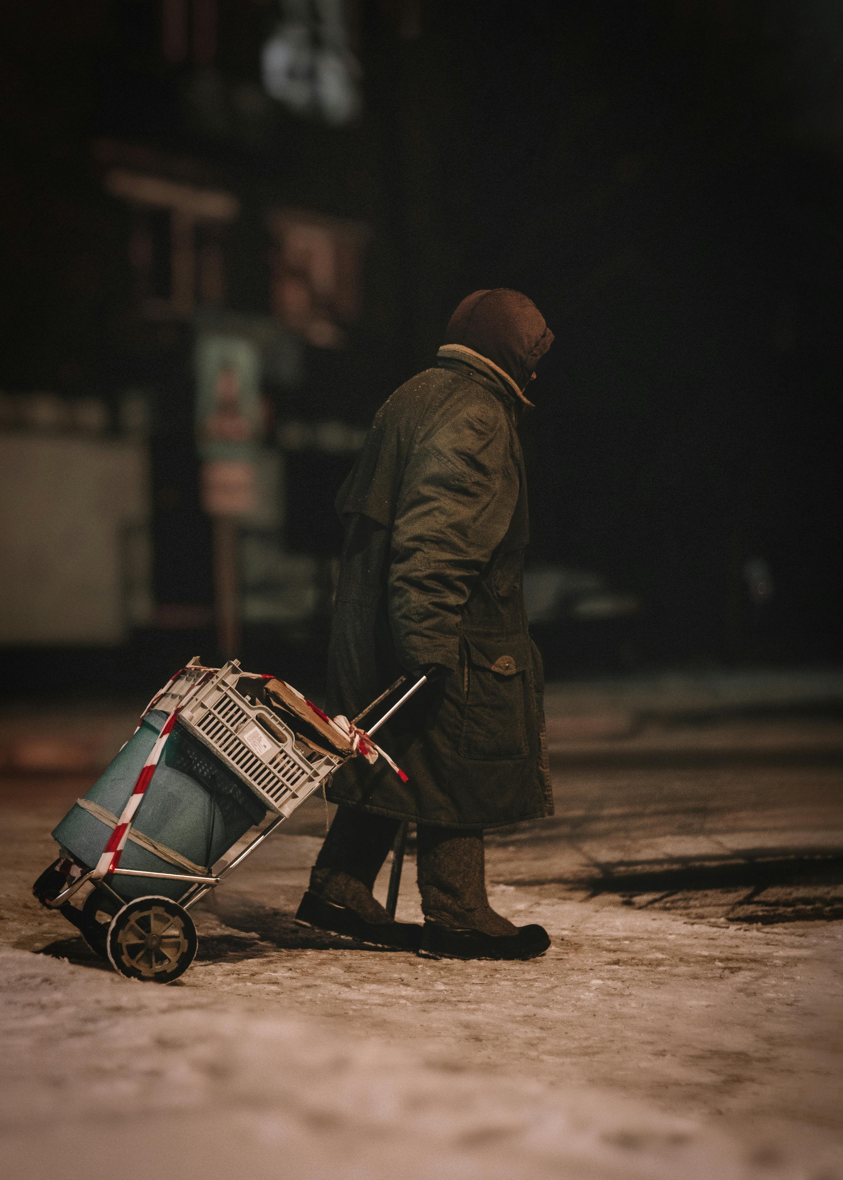 Homeless Night Photos, Download The BEST Free Homeless Night Stock ...