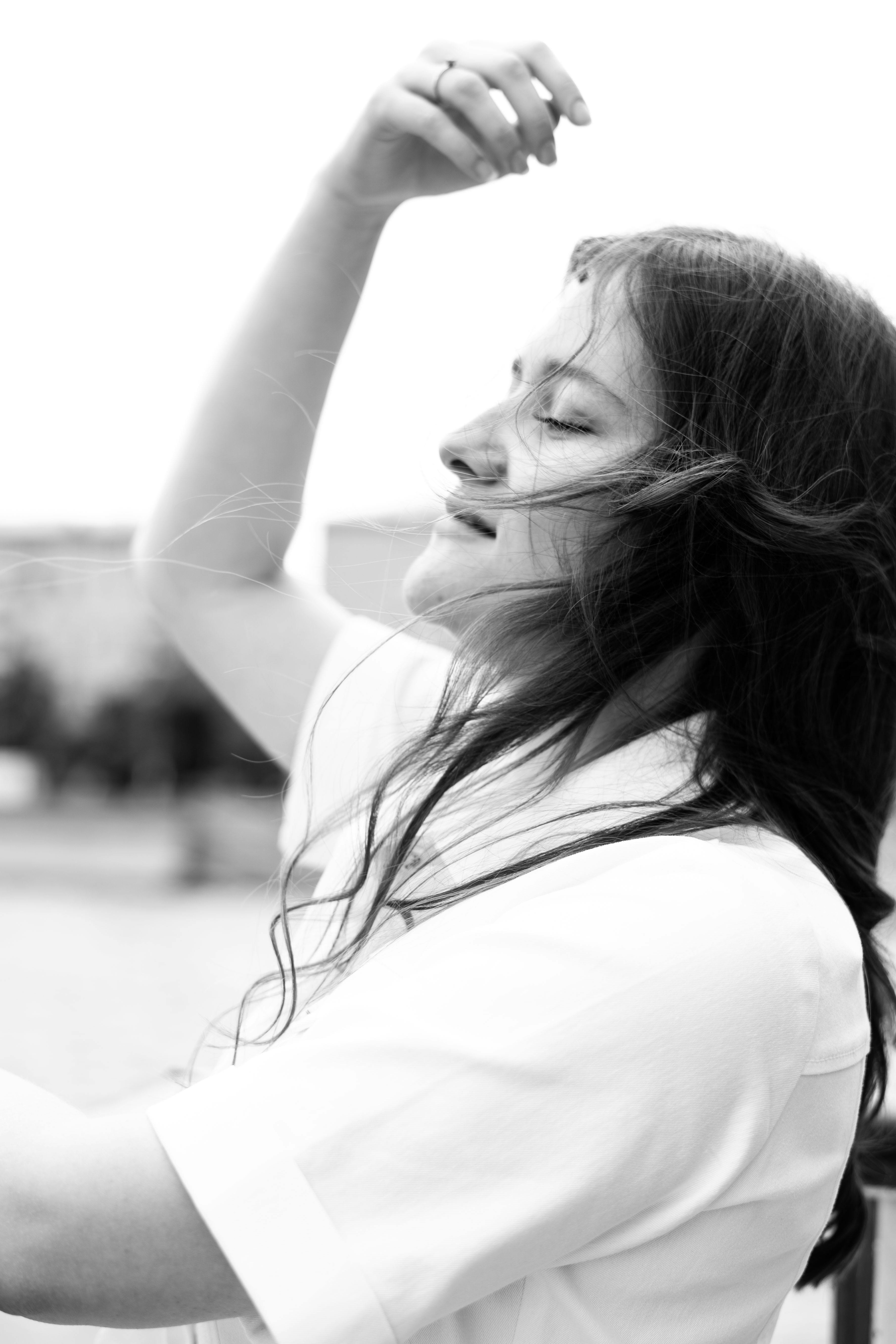 Side Profile Smiling Female Photos, Download The BEST Free Side Profile ...