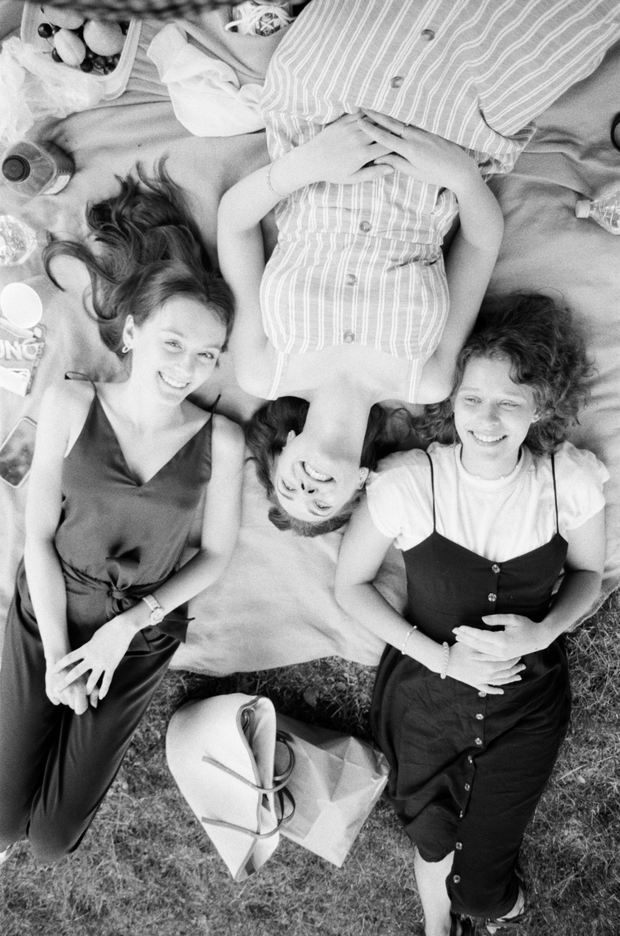 Sisters’ Photos, Download Free Sisters’ Stock Photos & HD Images