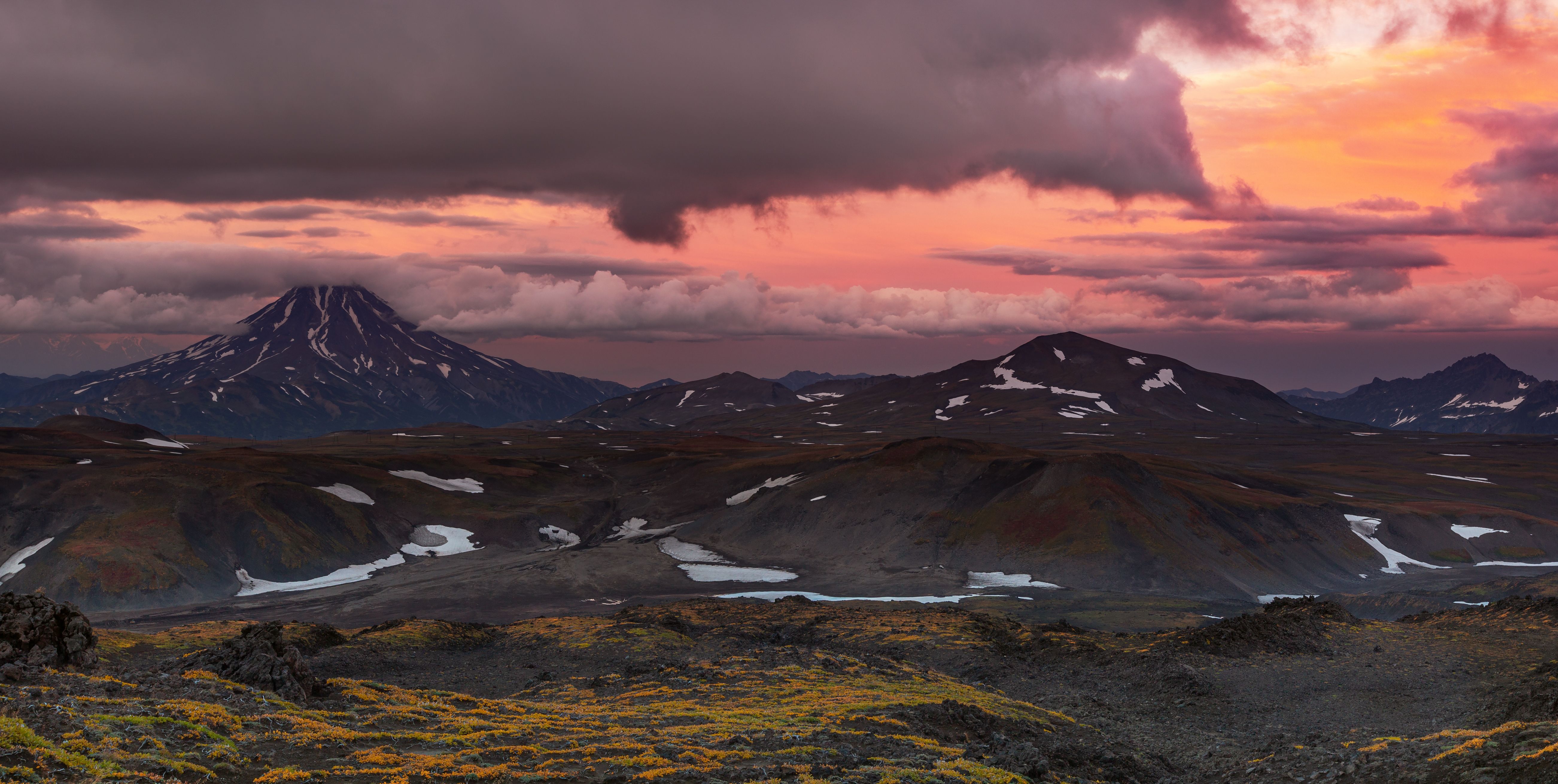 Scenic Sky over a Mountain Range and a Volcano · Free Stock Photo