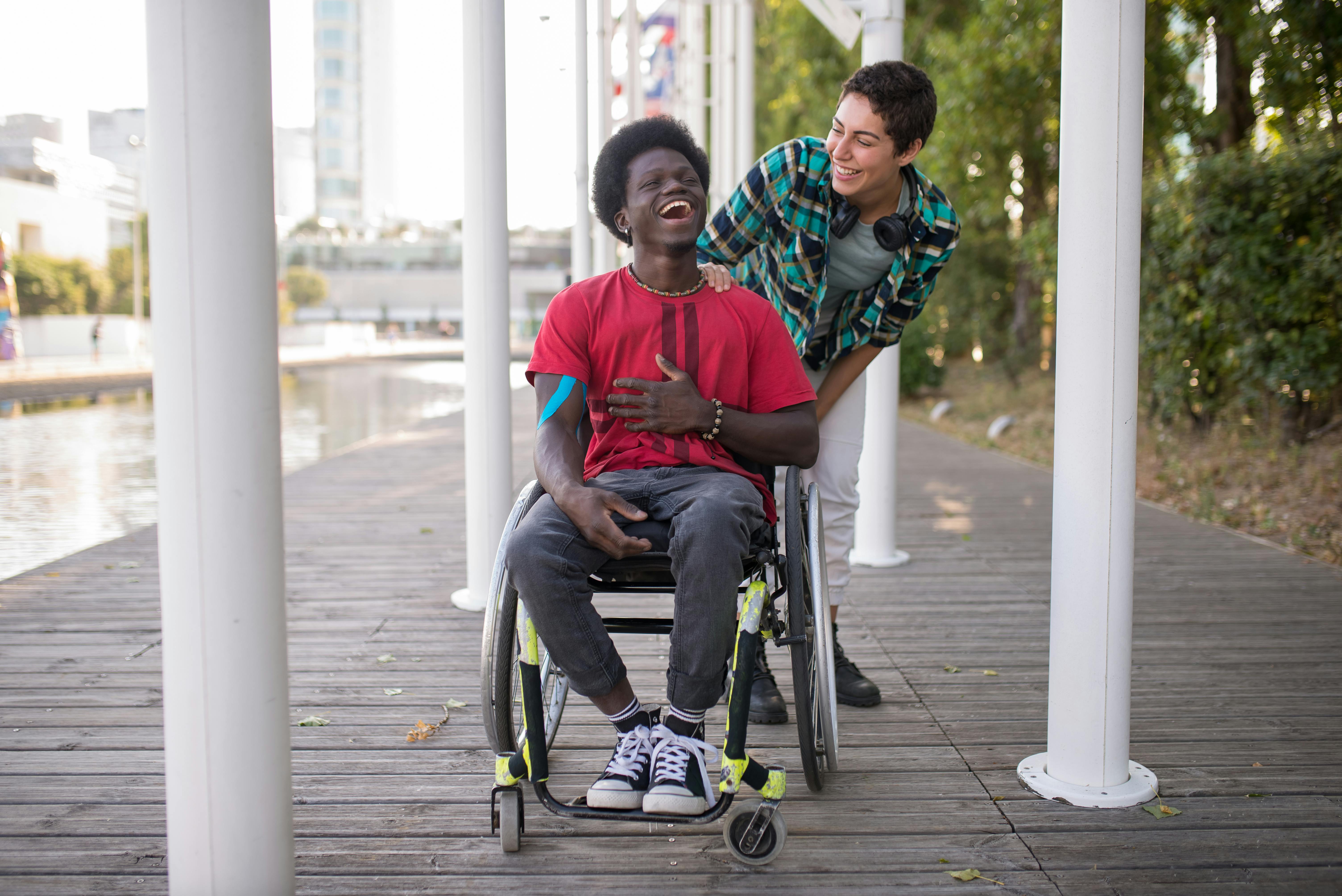 Friends Laughing Photos, Download The BEST Free Friends Laughing Stock ...