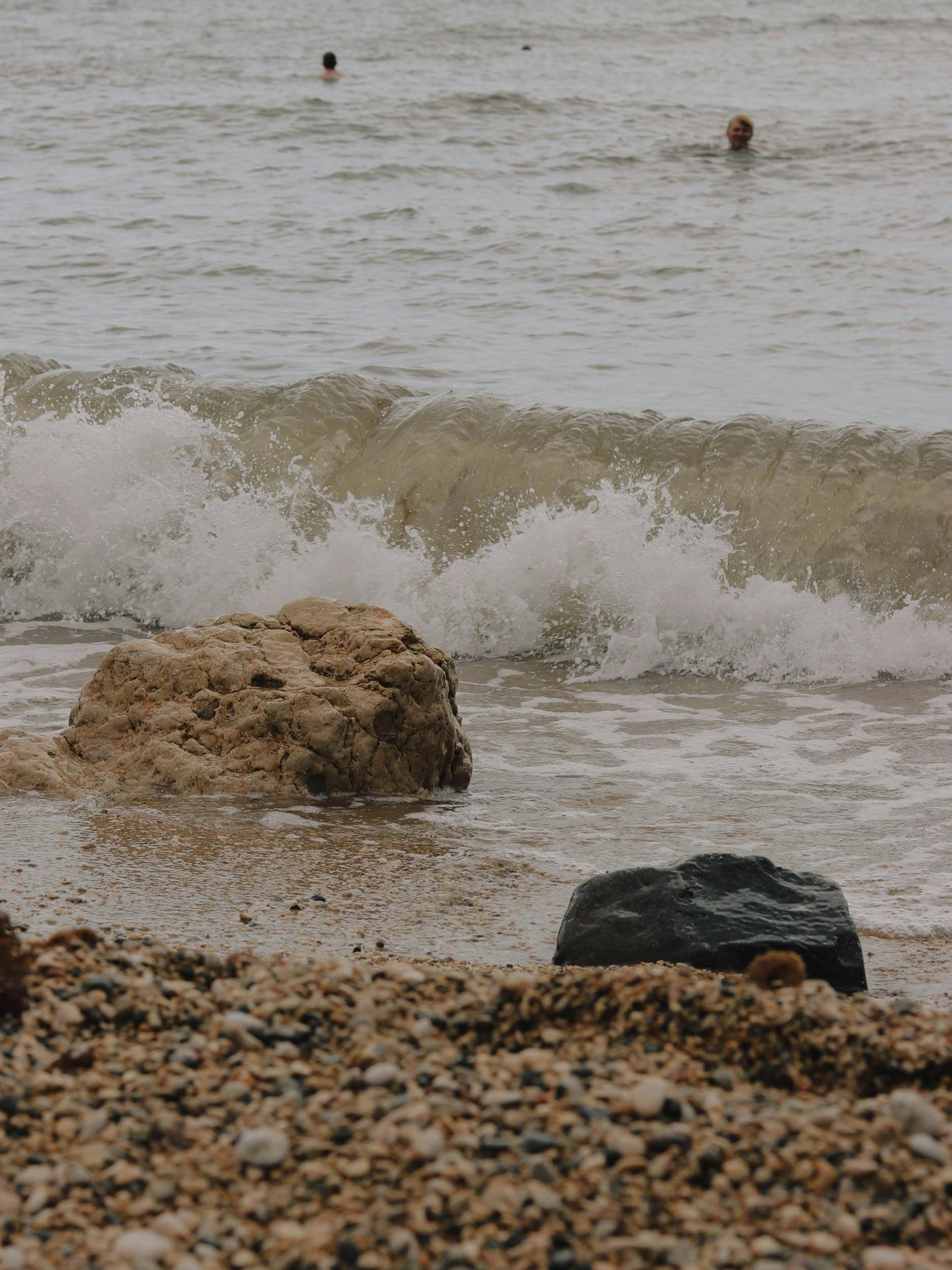 Photo of a Barrel Wave · Free Stock Photo
