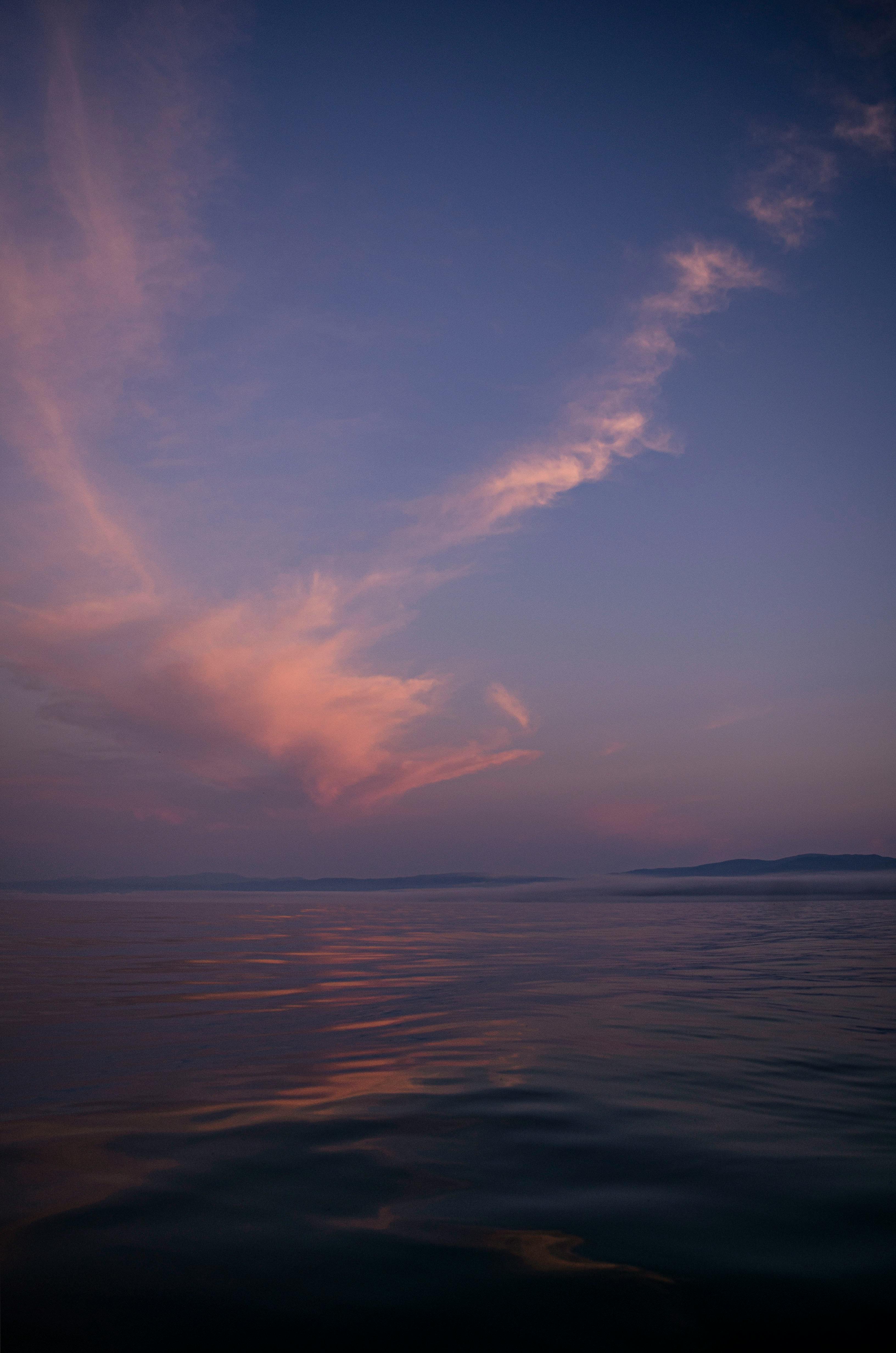 Violet Evening Sky above Sea · Free Stock Photo