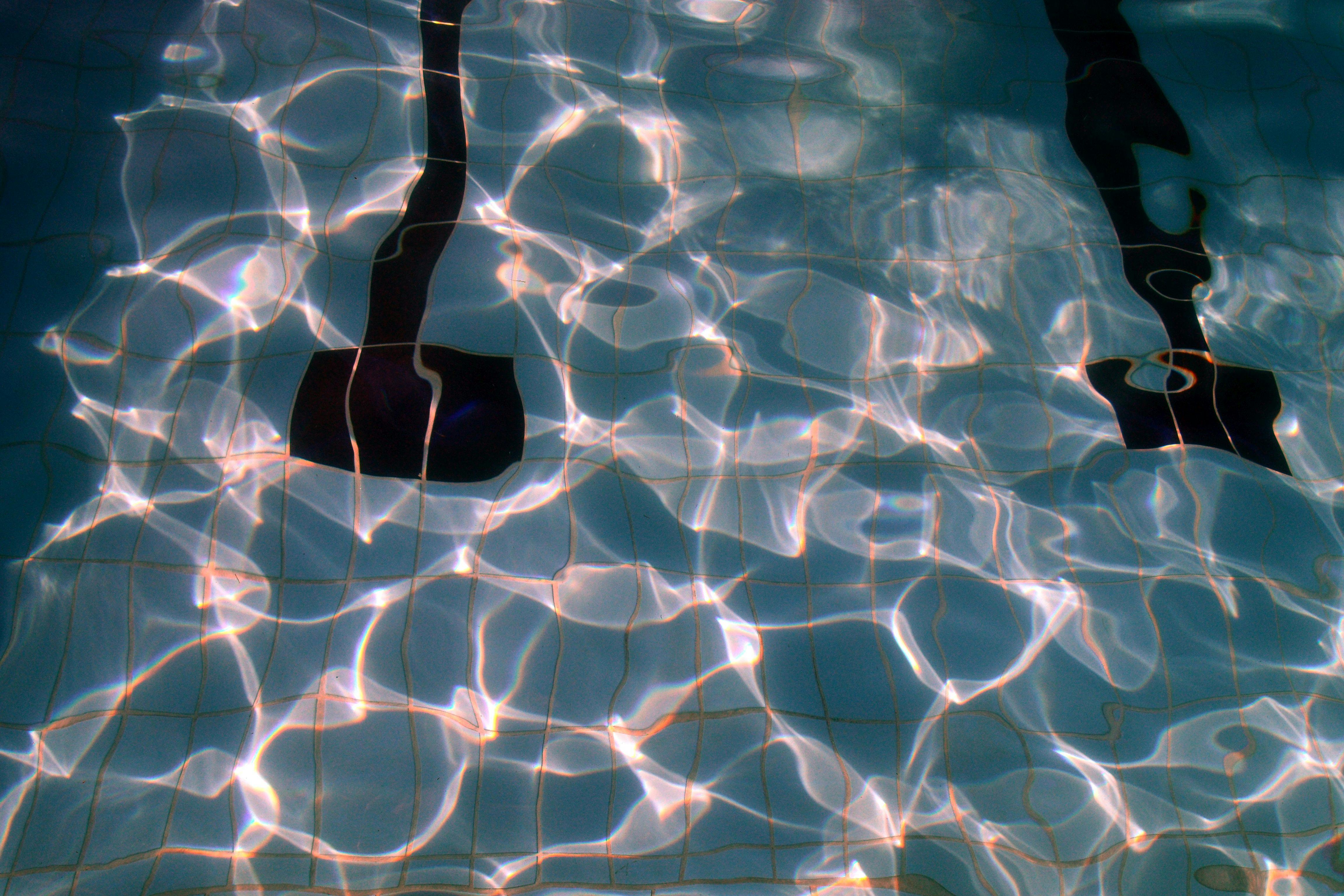 A Bright Light Reflections in the Water · Free Stock Photo