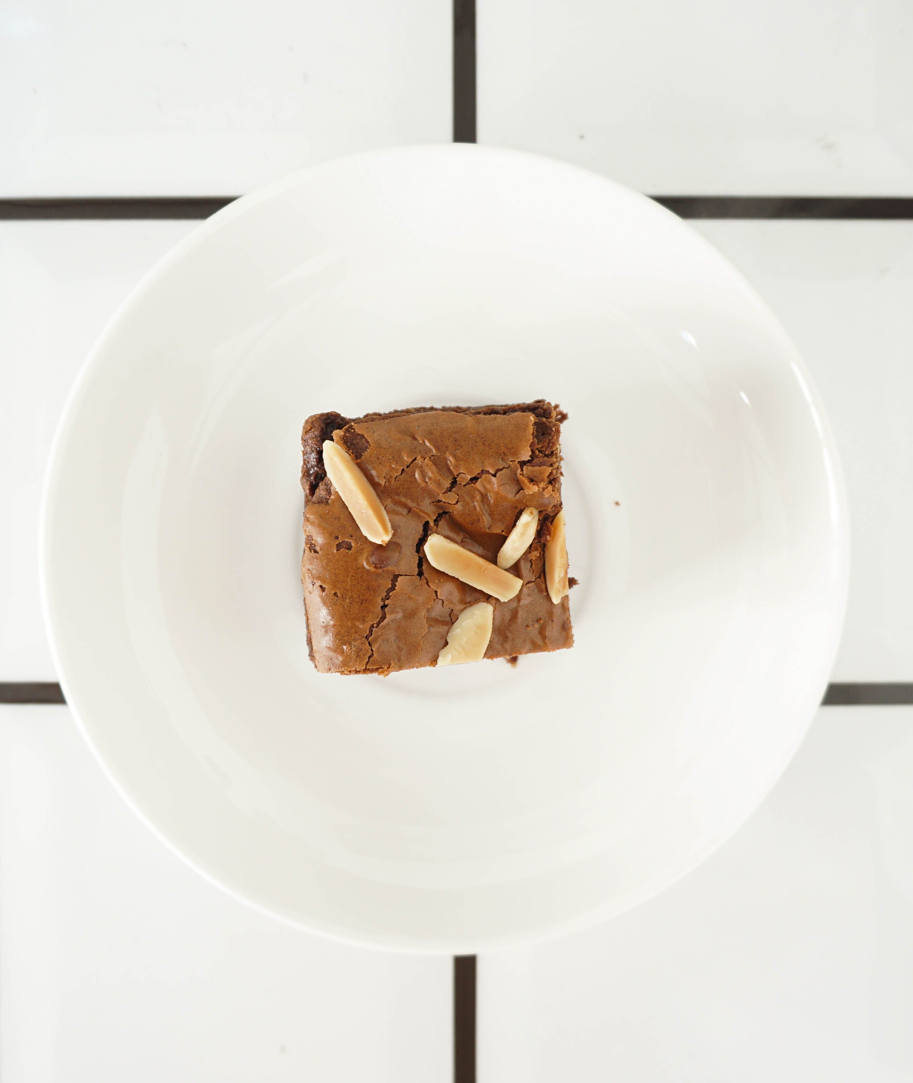 Close-Up Shot of Brownies · Free Stock Photo