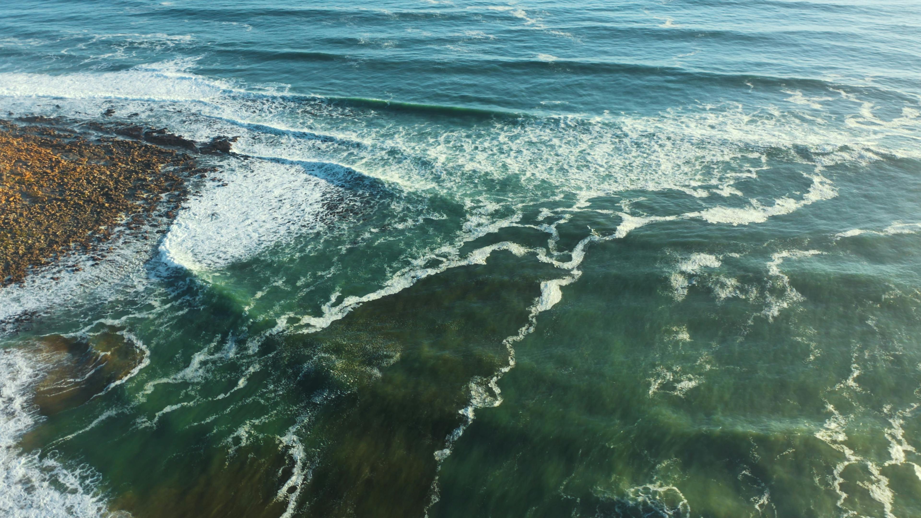 Aerial View of Ocean Waves · Free Stock Photo