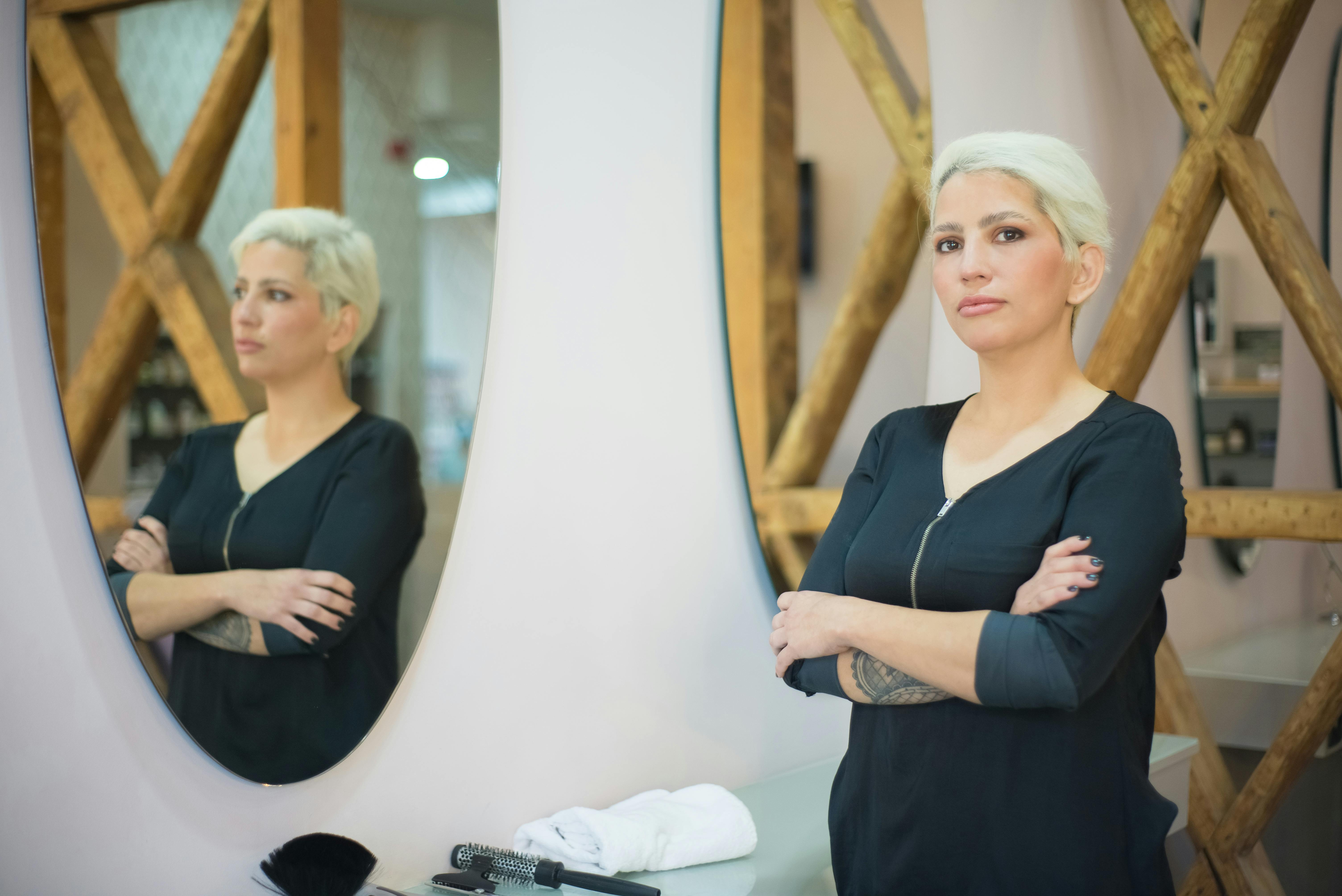 Standing Infront Of Mirrors Photos, Download The BEST Free Standing ...