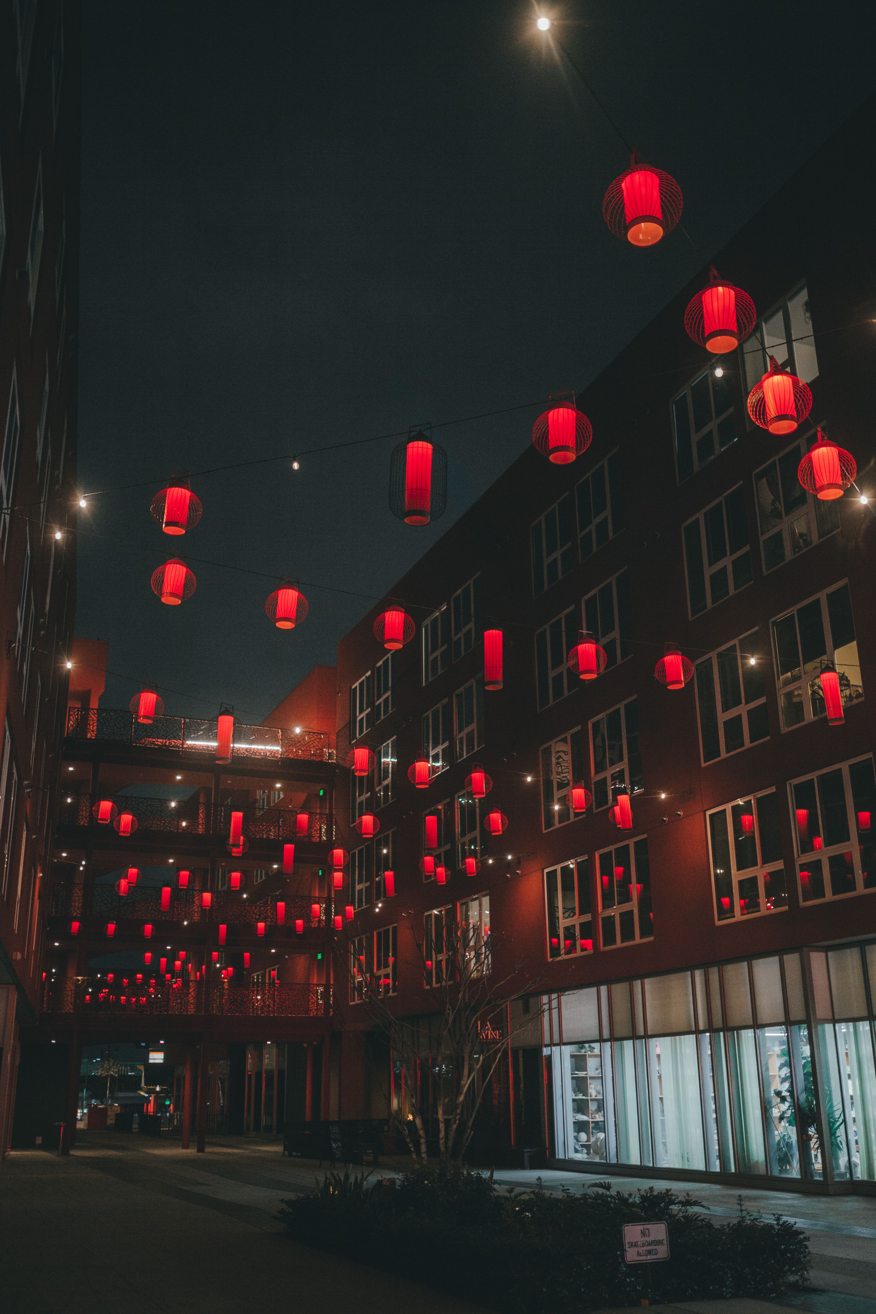 Illuminated Paper Lanterns on the Street · Free Stock Photo