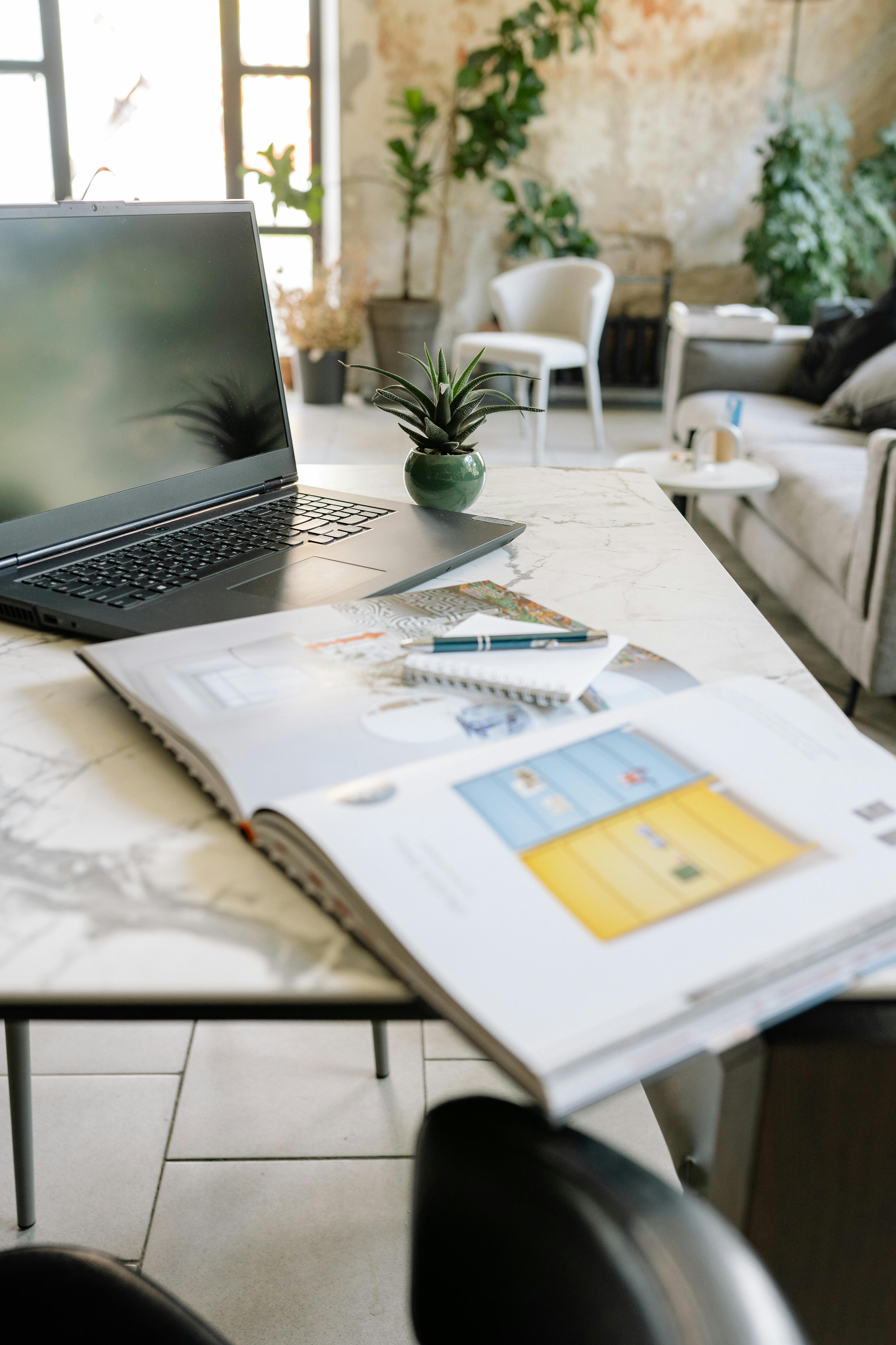 70,000+张最精彩的“Office Lady”图片 · 100%免费下载 · Pexels素材图片