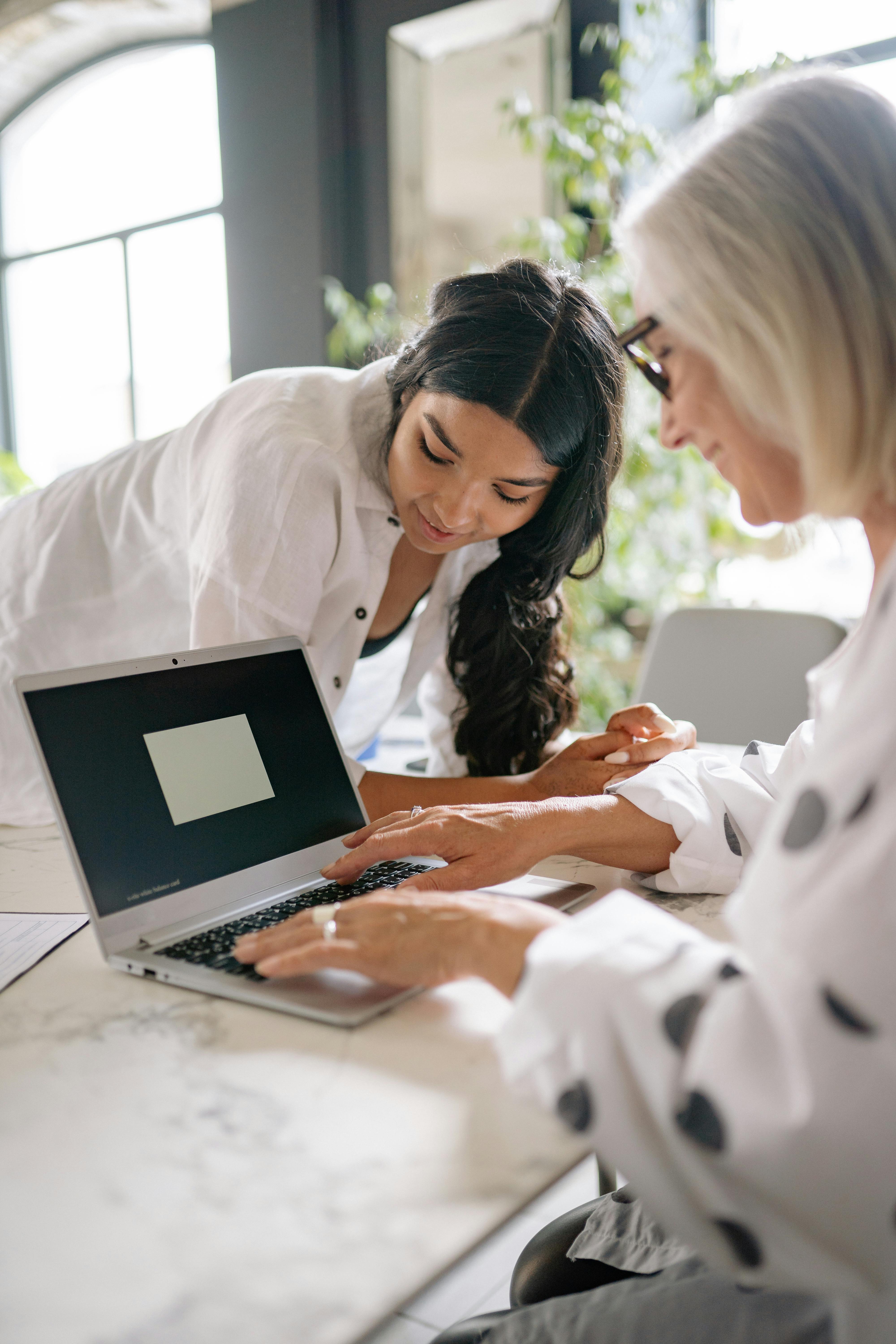 Team Work Office Photos, Download The BEST Free Team Work Office Stock ...