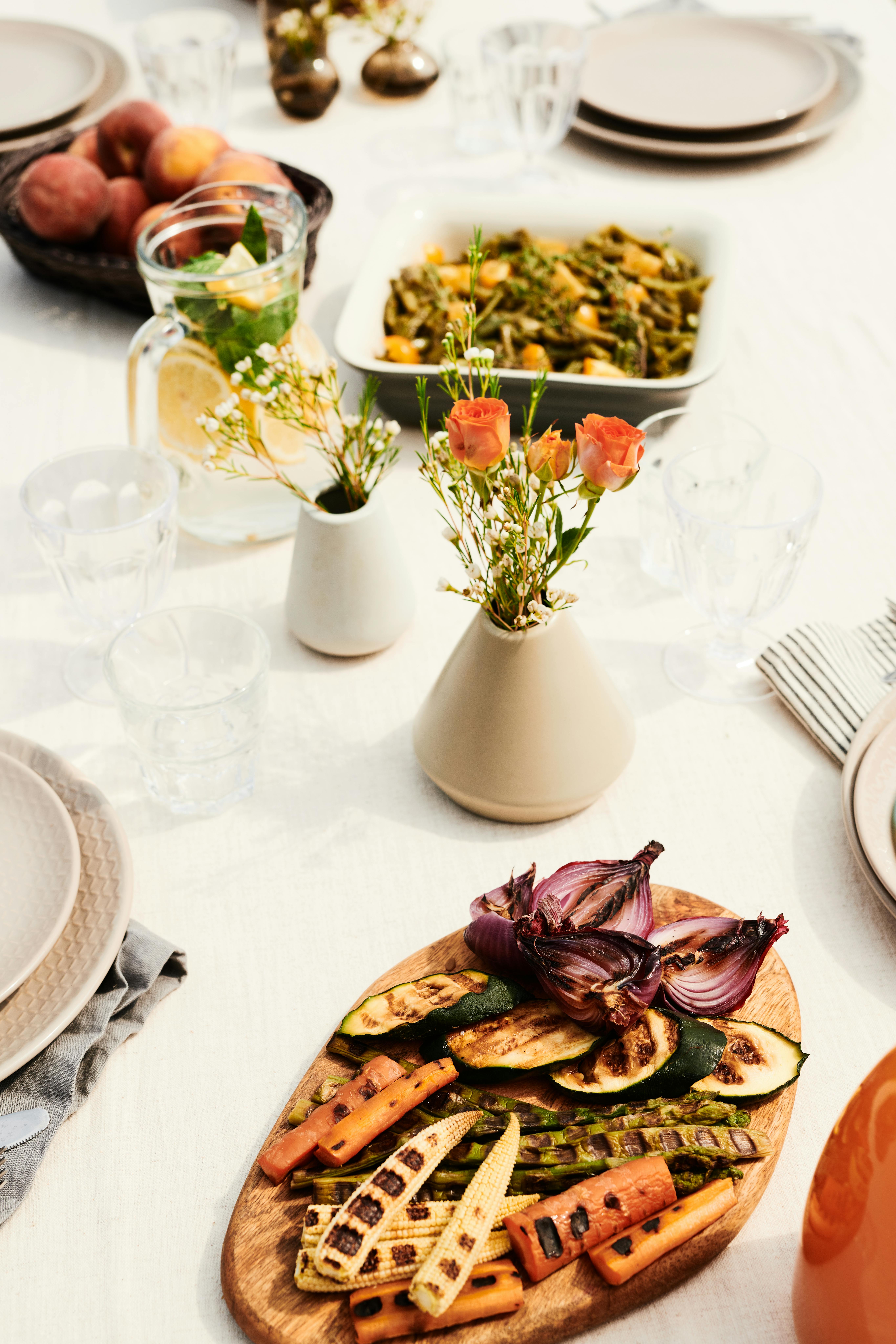 Beige Party Table Photos, Download The BEST Free Beige Party Table ...