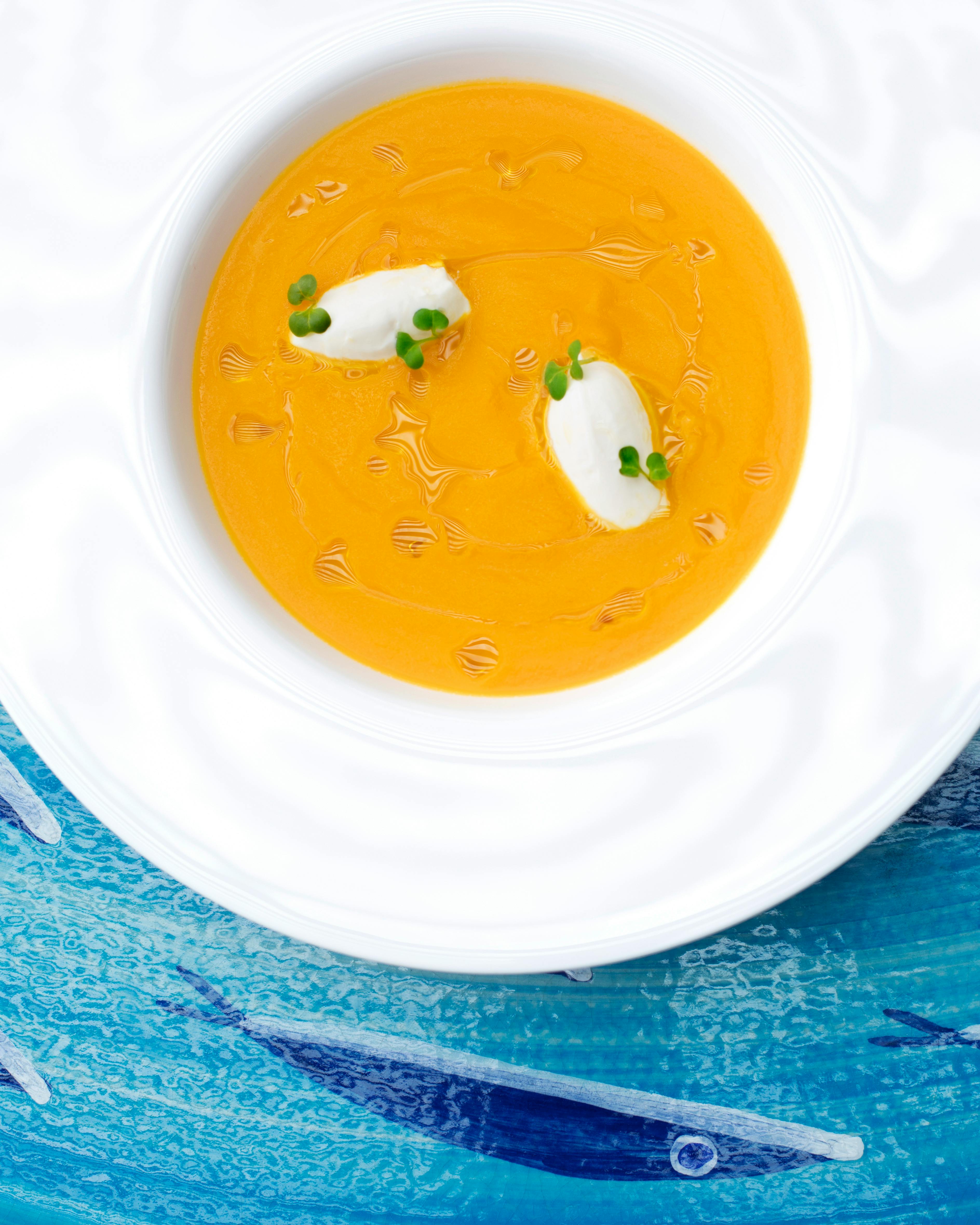Close-Up Shot of a Bowl of Soup · Free Stock Photo