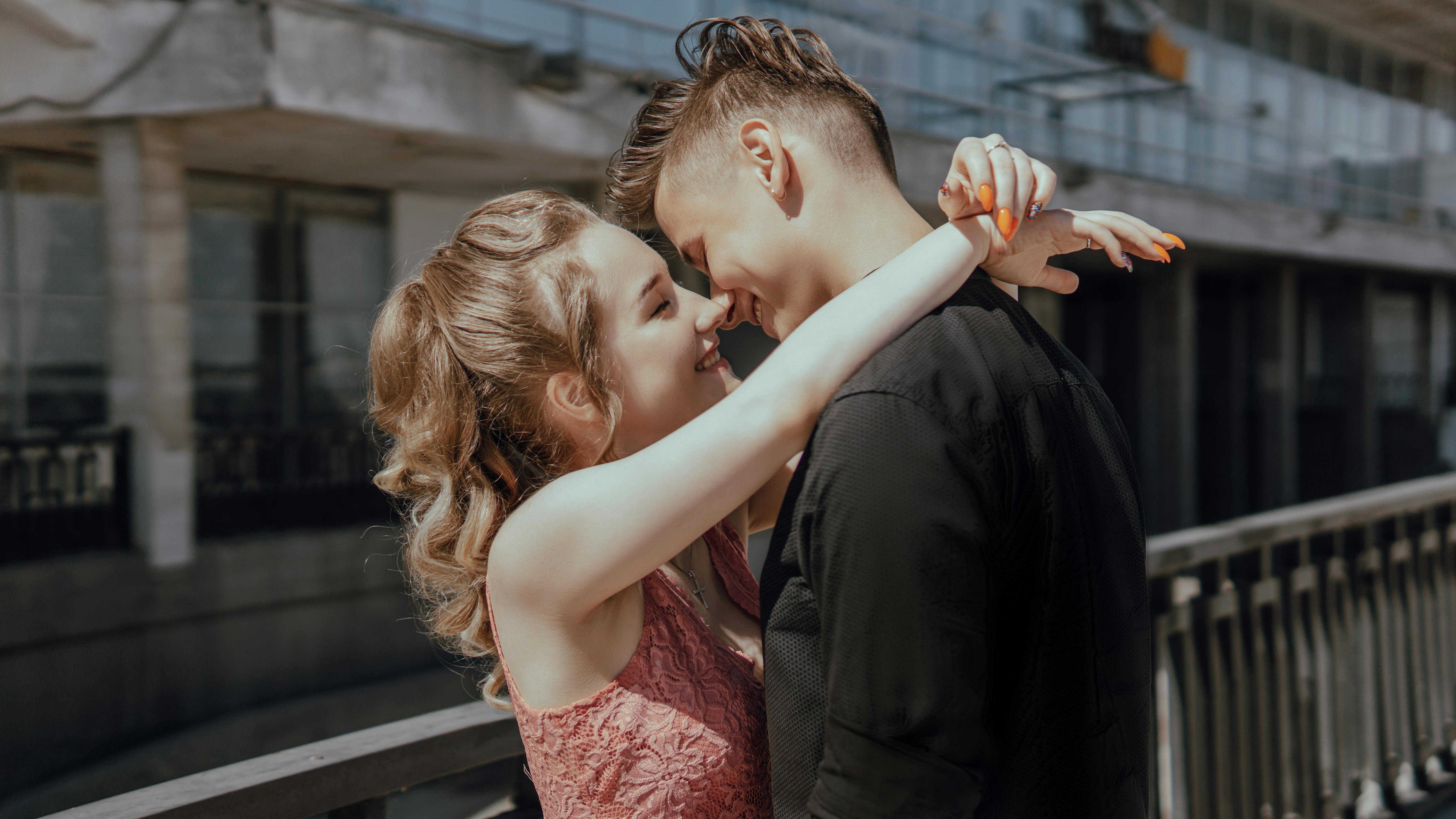 56,370+ Best Free Face to face Stock Photos & Images · 100% Royalty ...