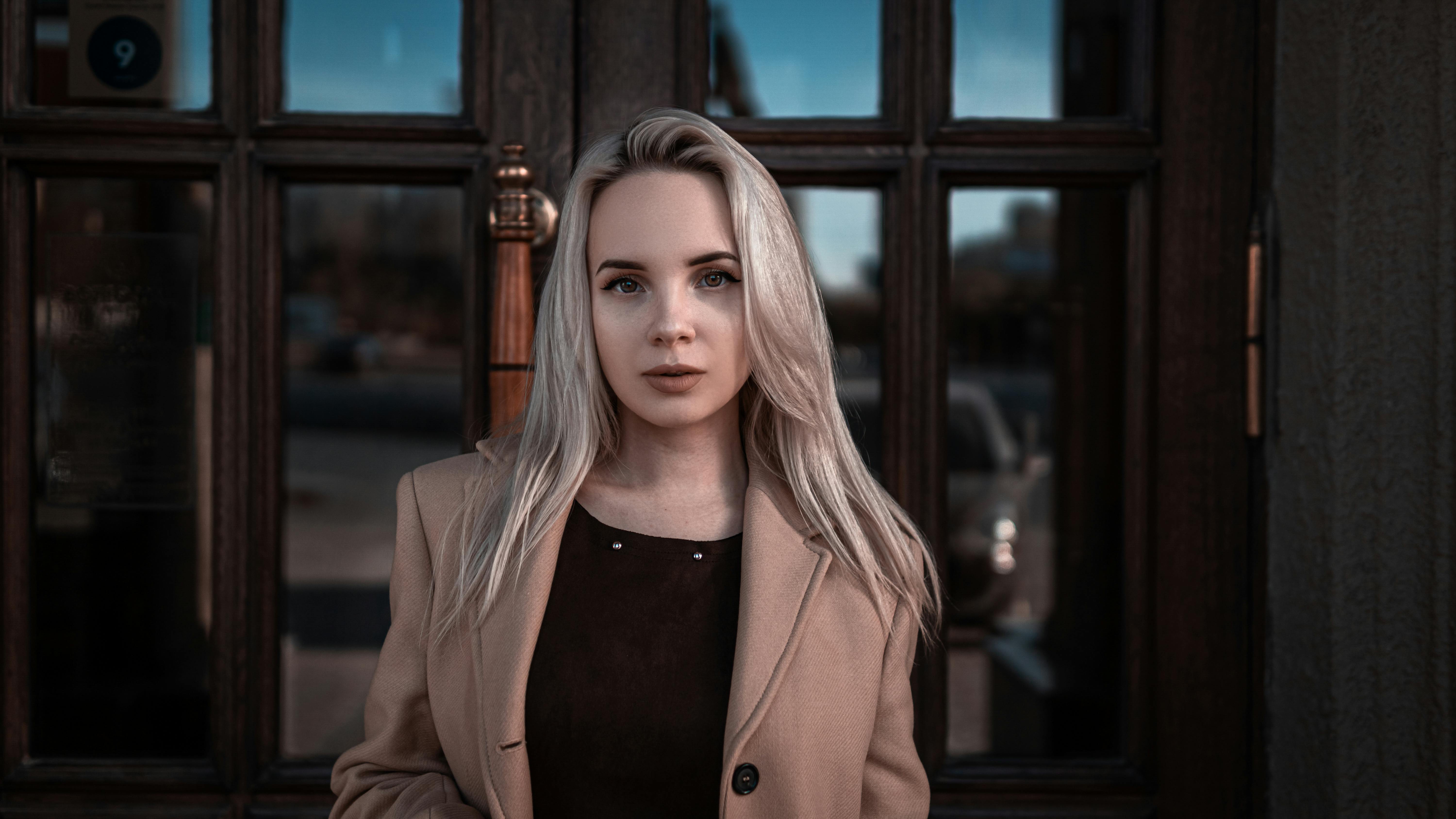 Womanin Coat during Overcast · Free Stock Photo