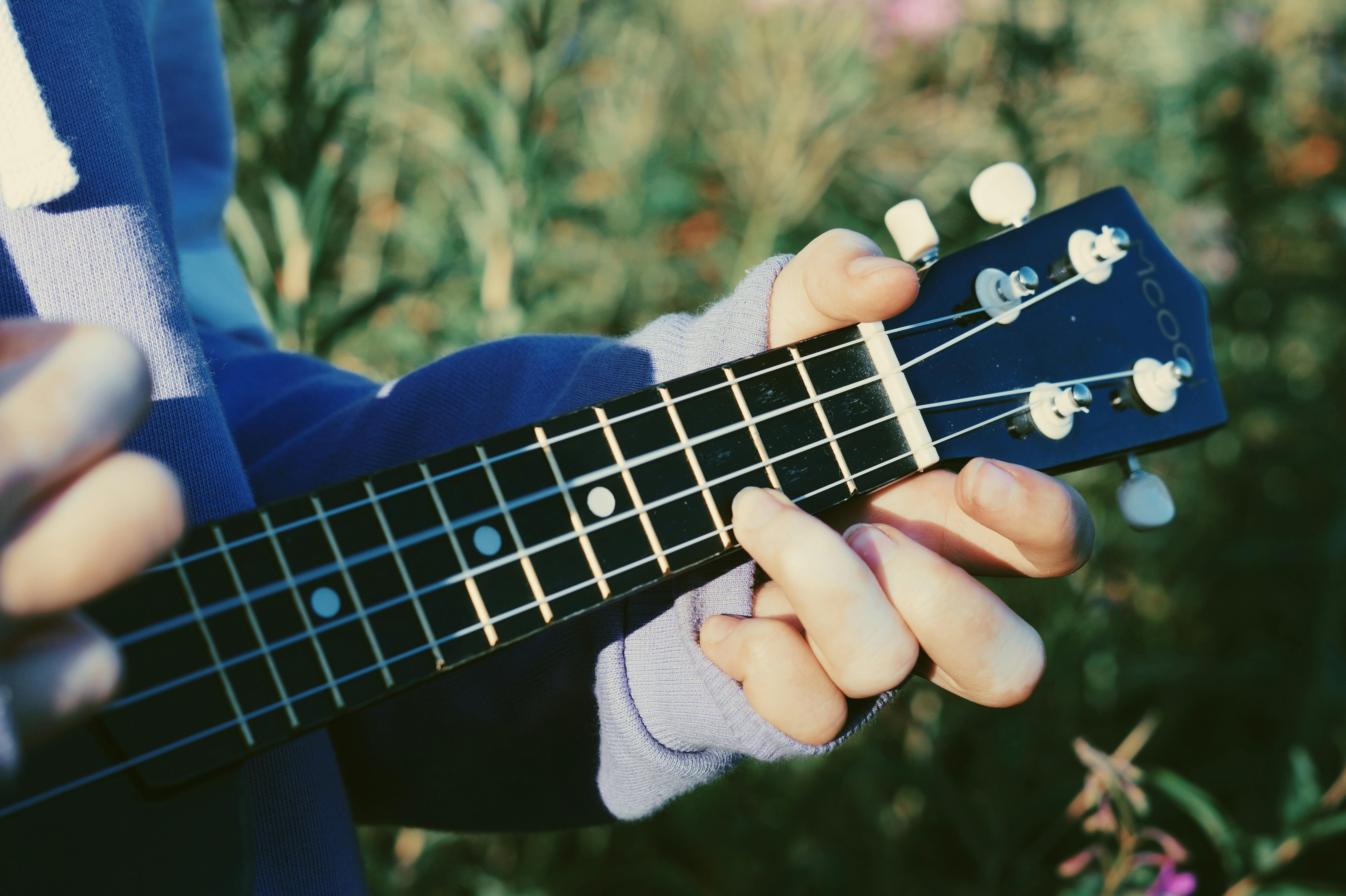 People Playing Guitar · Free Stock Photo