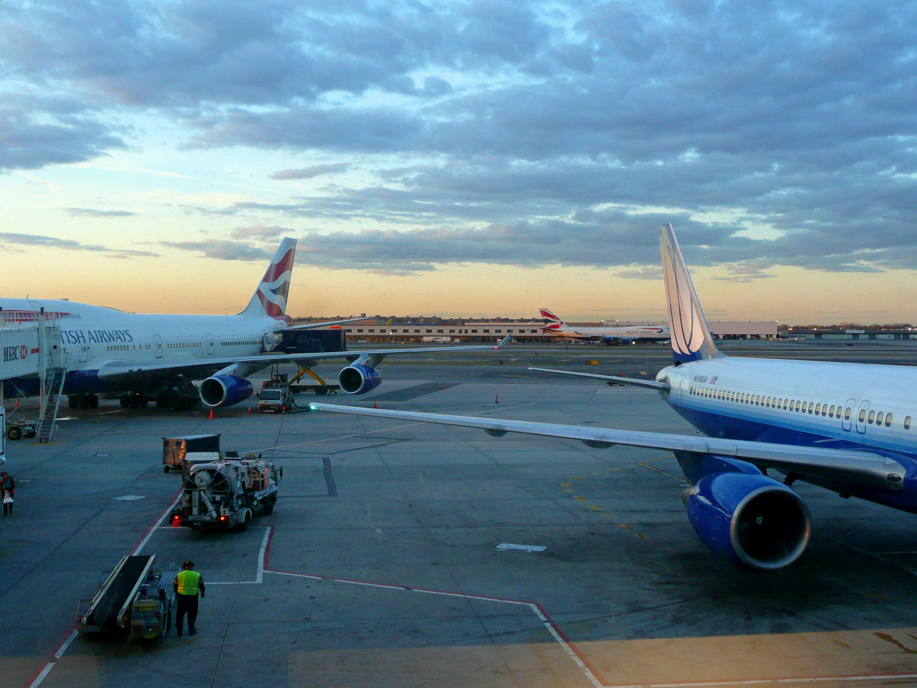 Free stock photo of airport, heathrow airport, runway