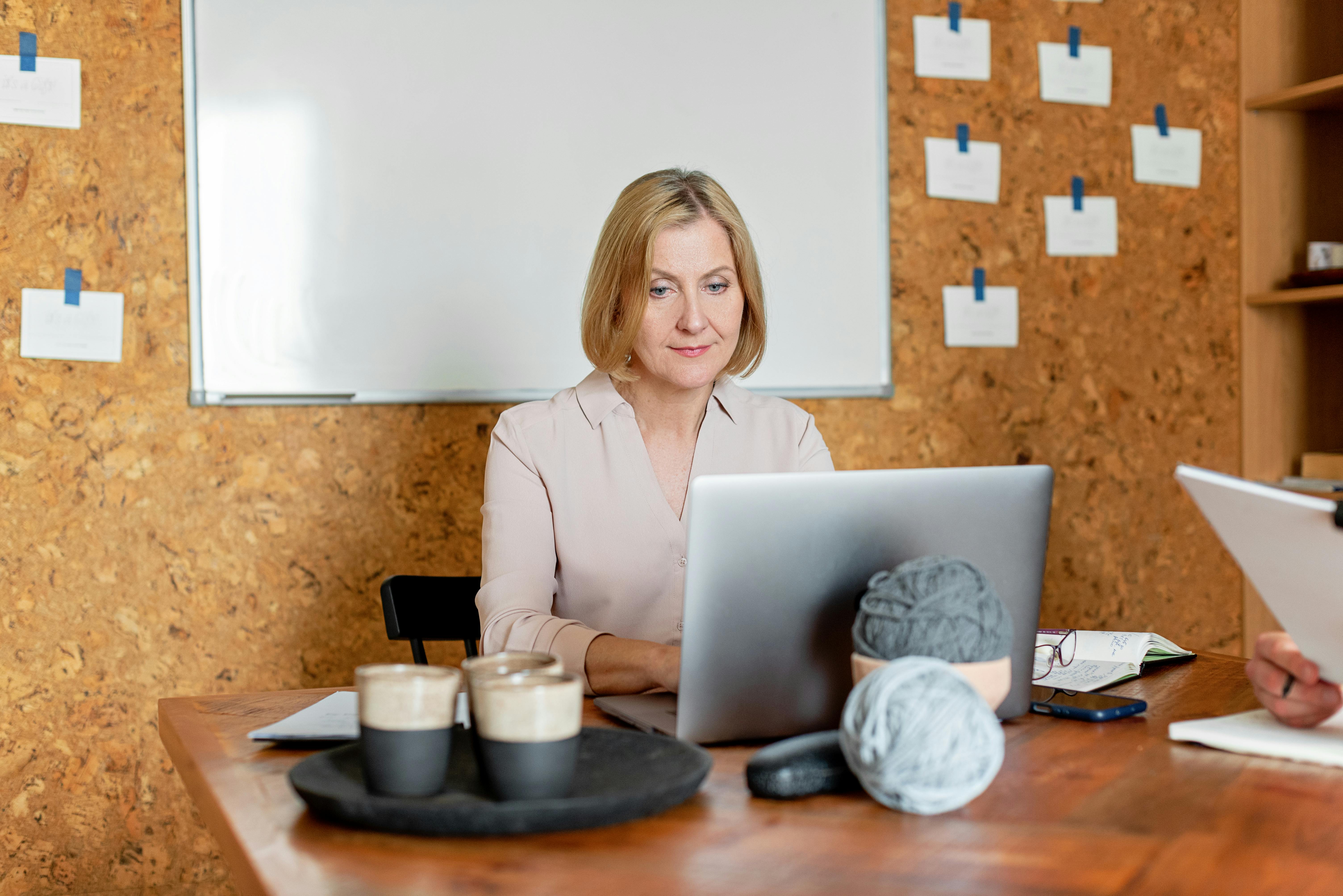 Blonde Woman Working in the Office · Free Stock Photo
