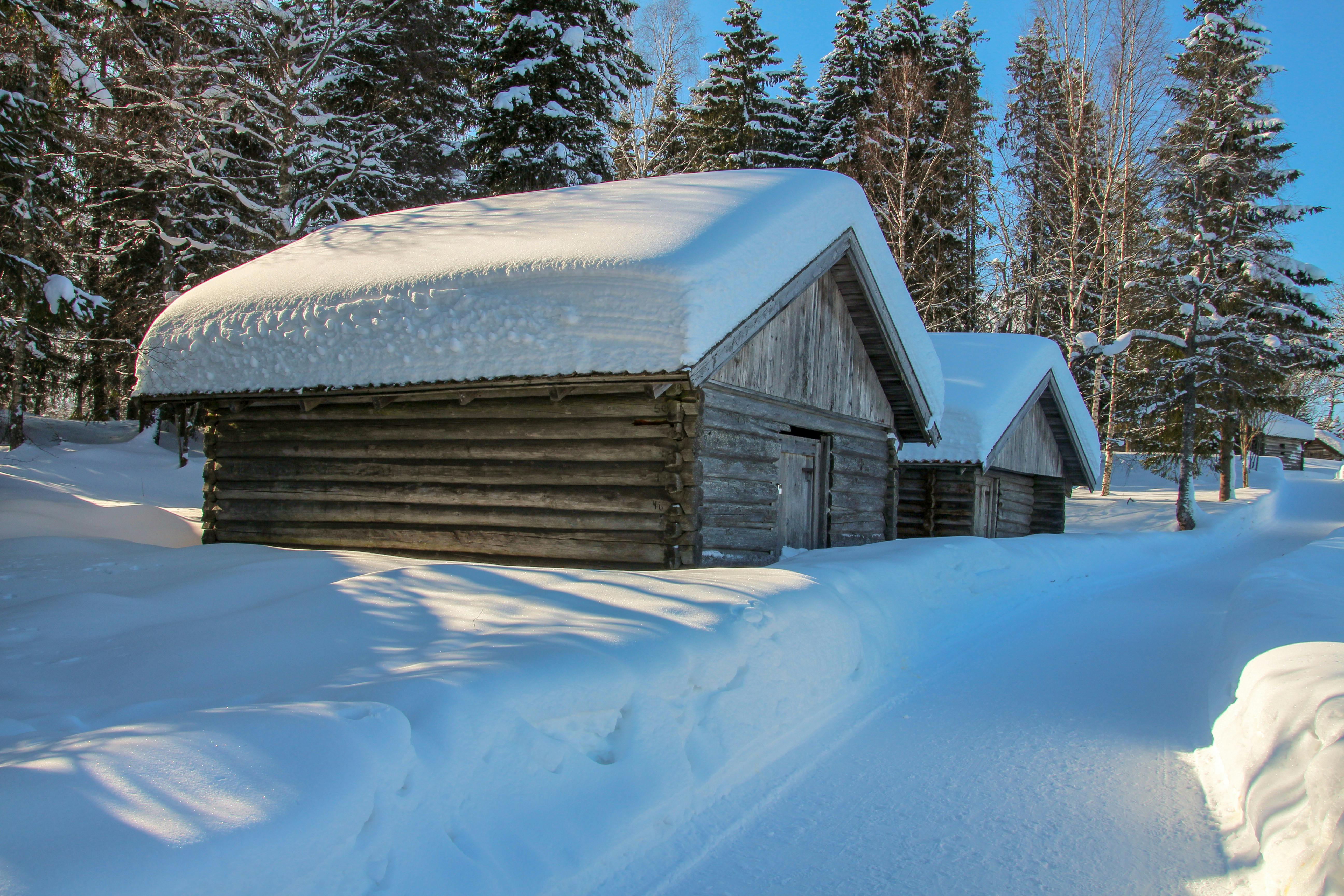 Old Wooden Houses in Snow · Free Stock Photo