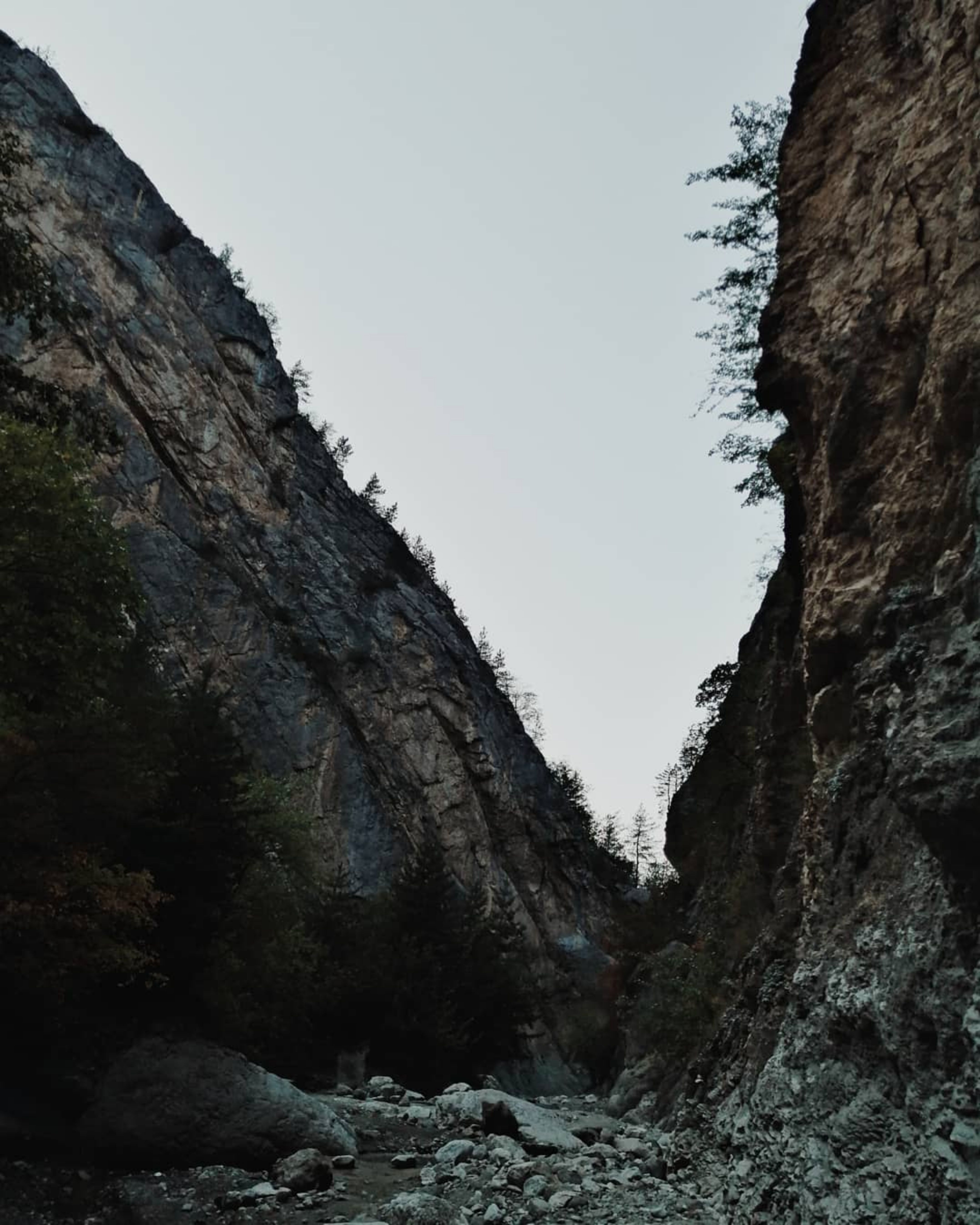 Big Rocks on Mountainside · Free Stock Photo