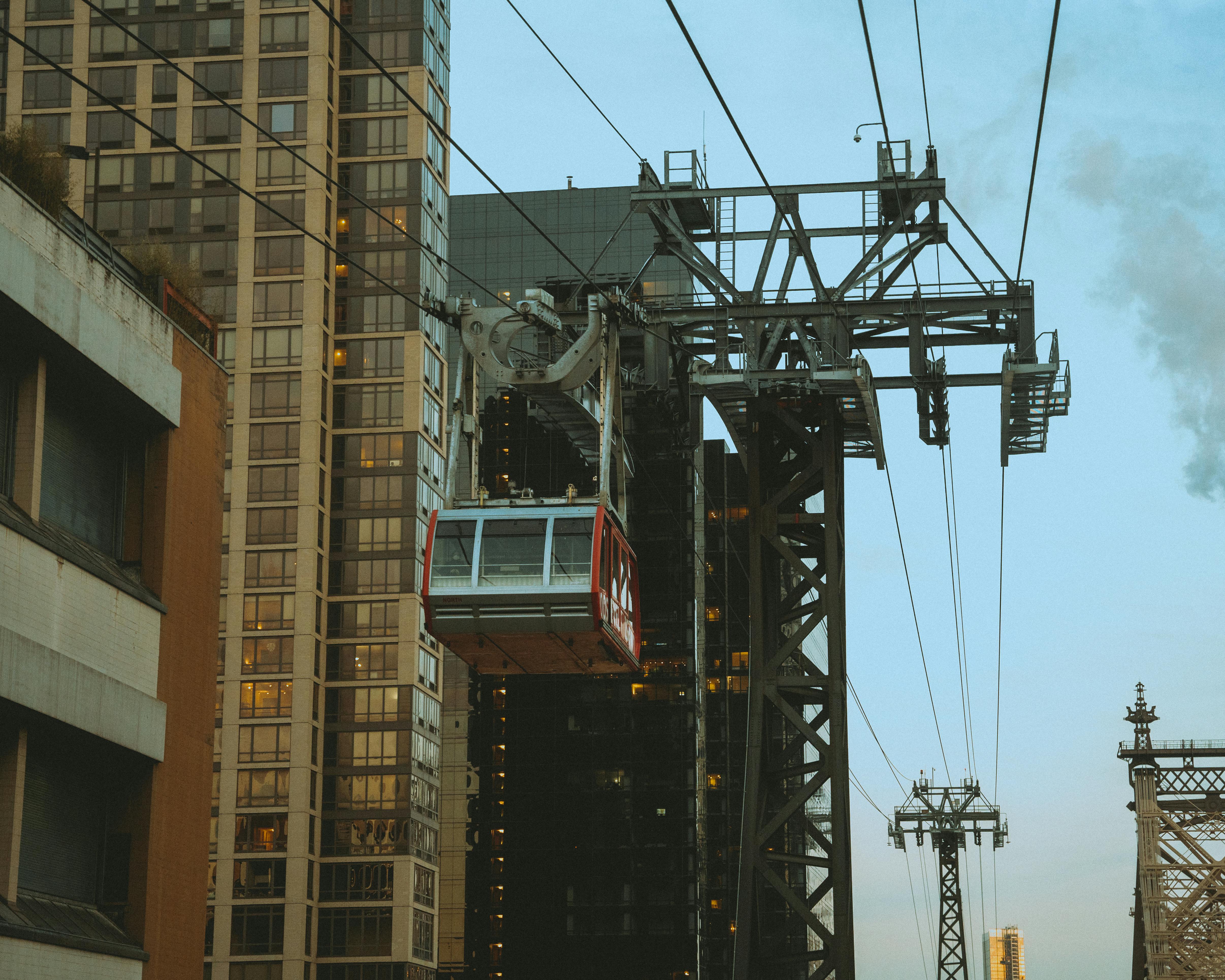 View of Electric Train and Building · Free Stock Photo