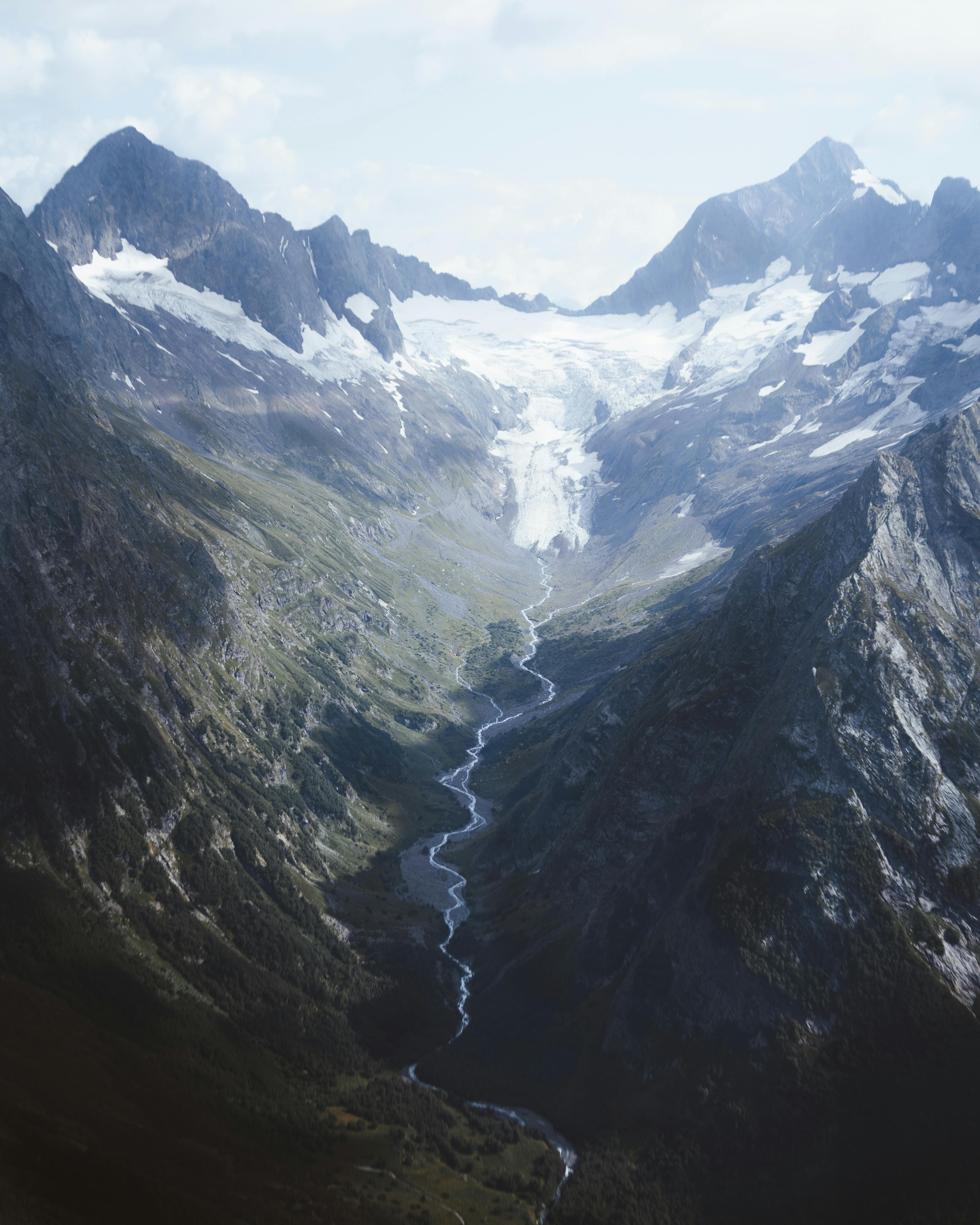 Mountains and Stream · Free Stock Photo