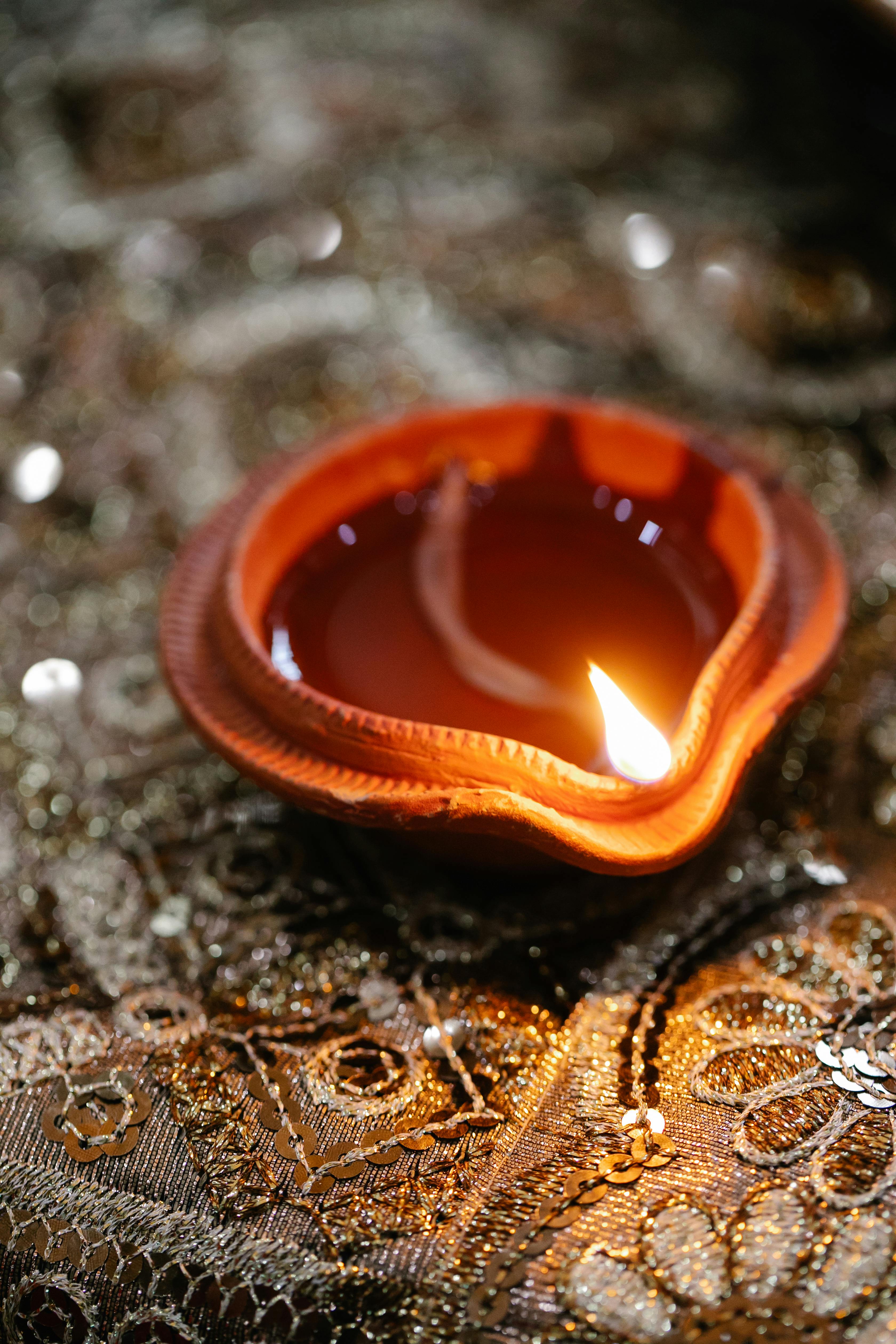 Close-up Shot of a Candle · Free Stock Photo
