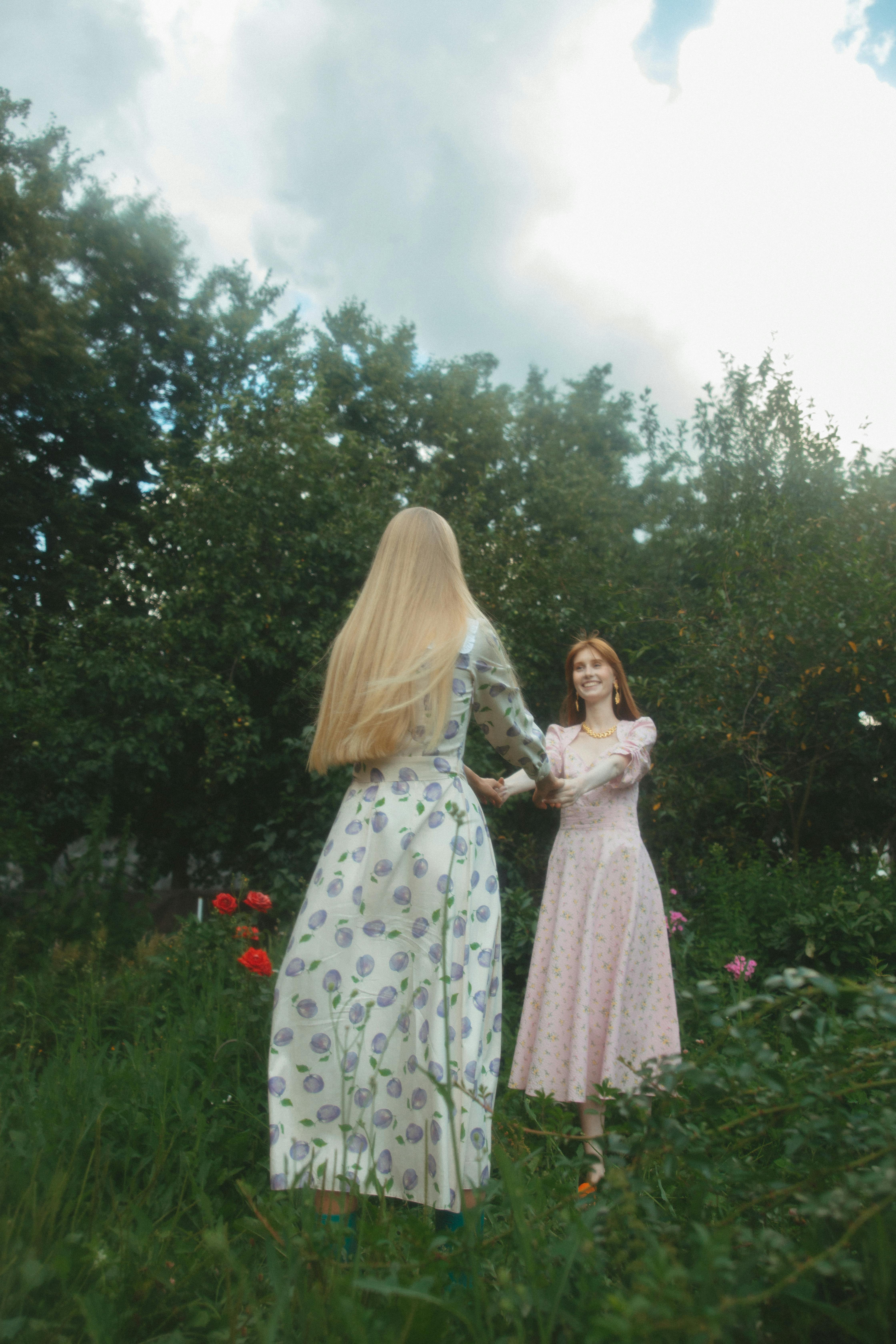 Dancing Grass Photos, Download The BEST Free Dancing Grass Stock Photos ...