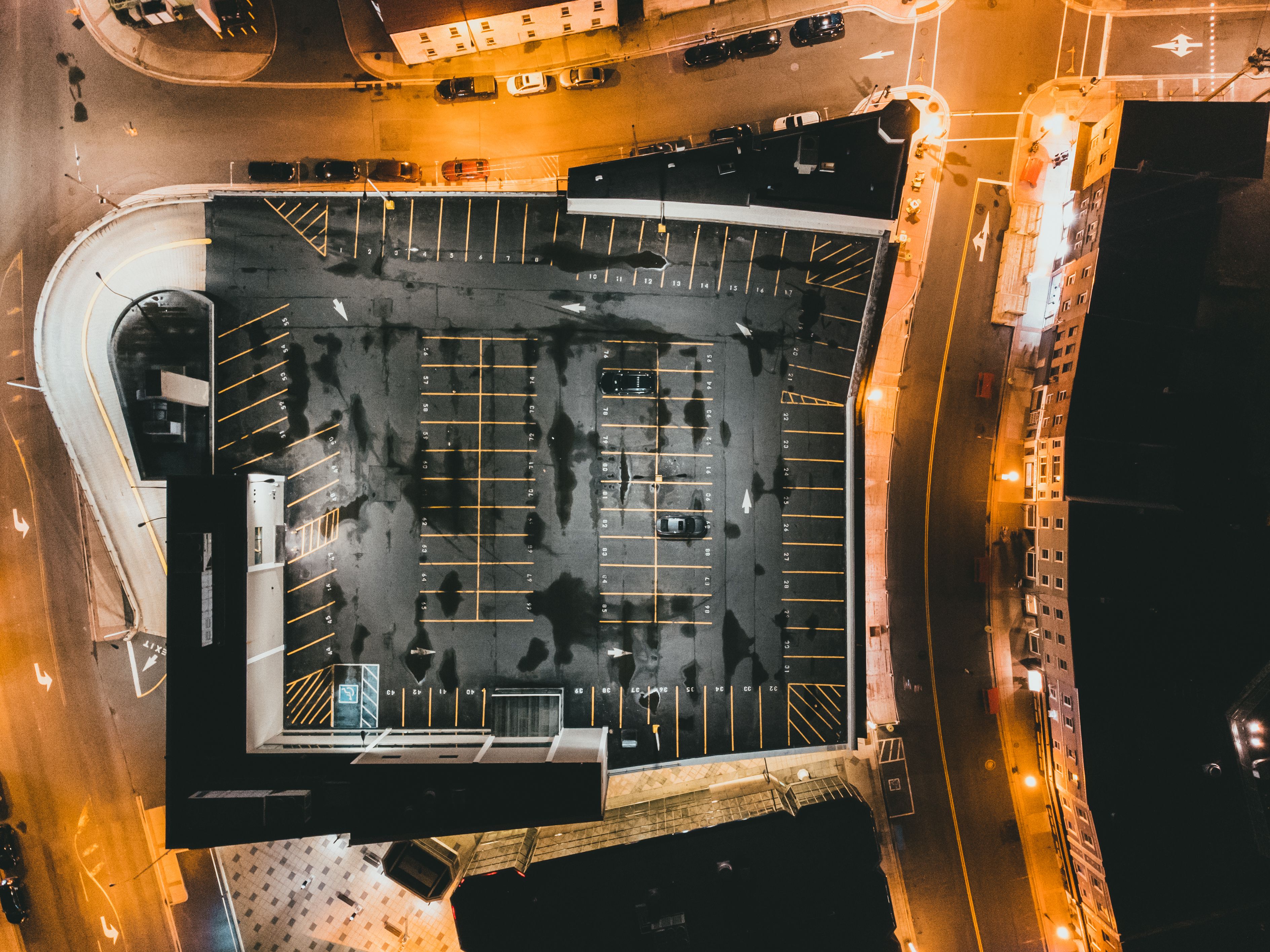 Parking Lot · Free Stock Photo