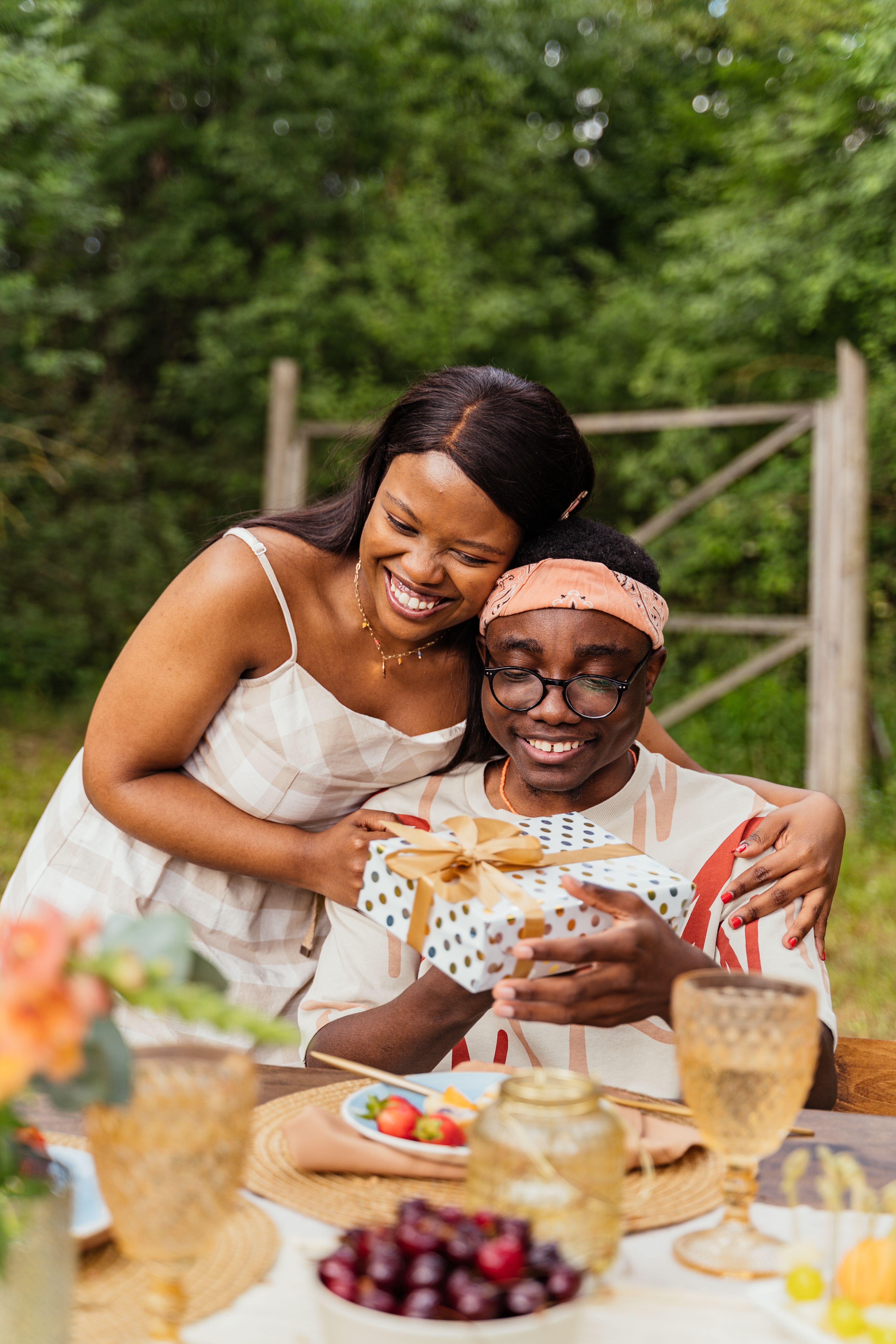 Birthday Couple Photos, Download The BEST Free Birthday Couple Stock ...