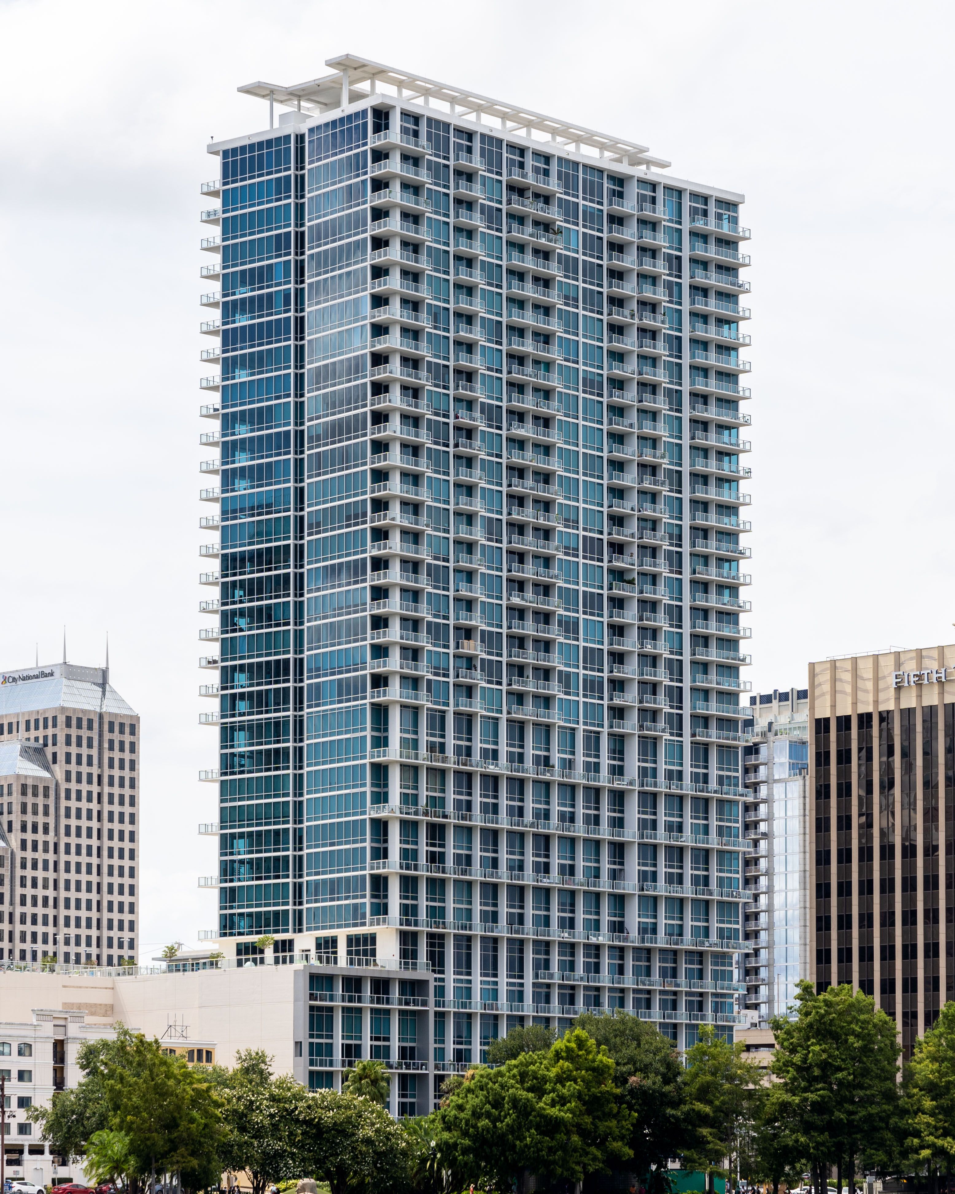 Modern Architectural Building · Free Stock Photo