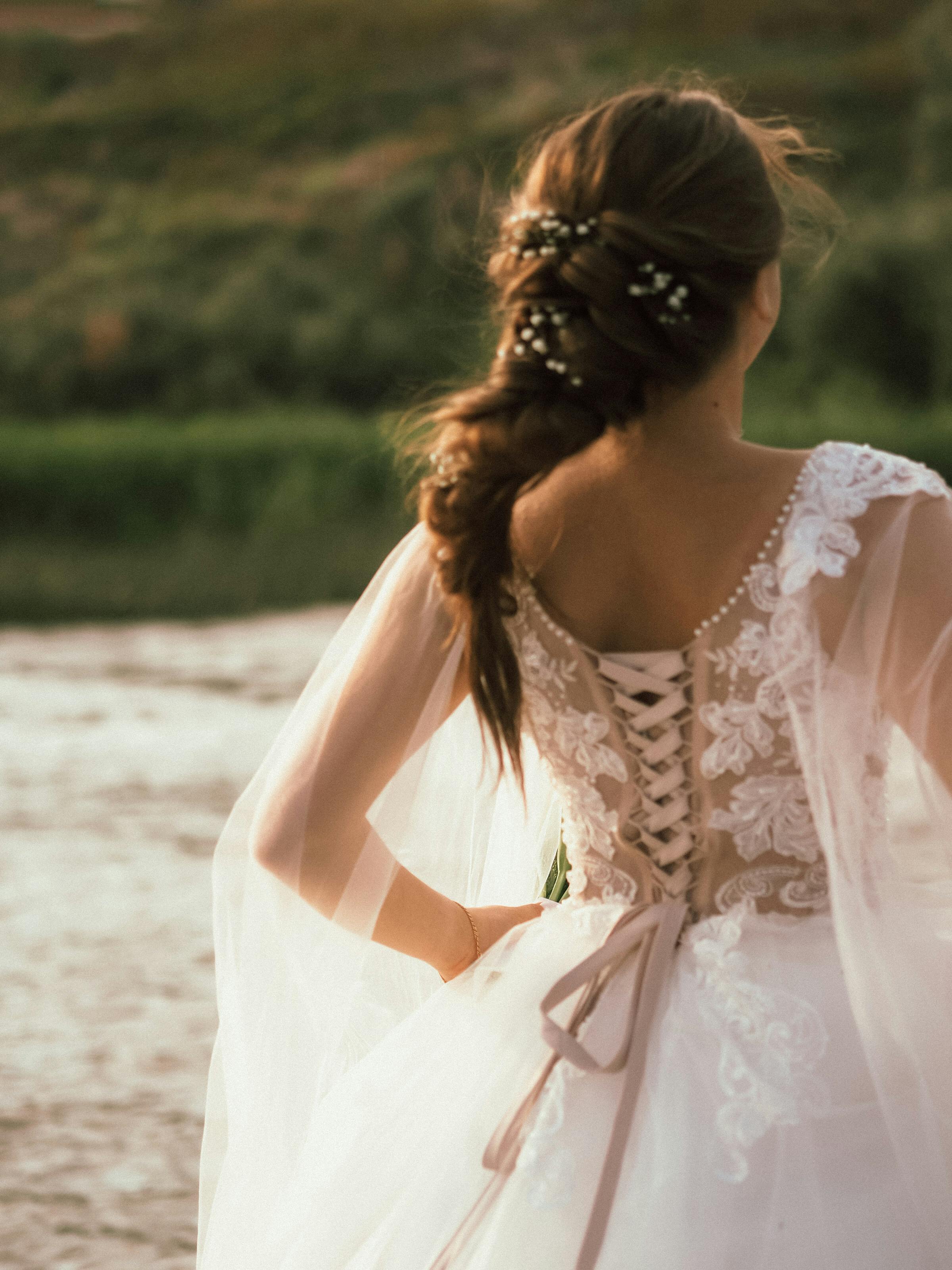 Back View of Brides Wedding Dress · Free Stock Photo